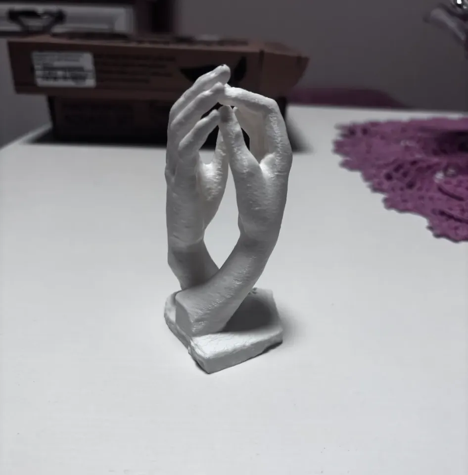 Holding hands sculpture by Marlboro | Download free STL model ...