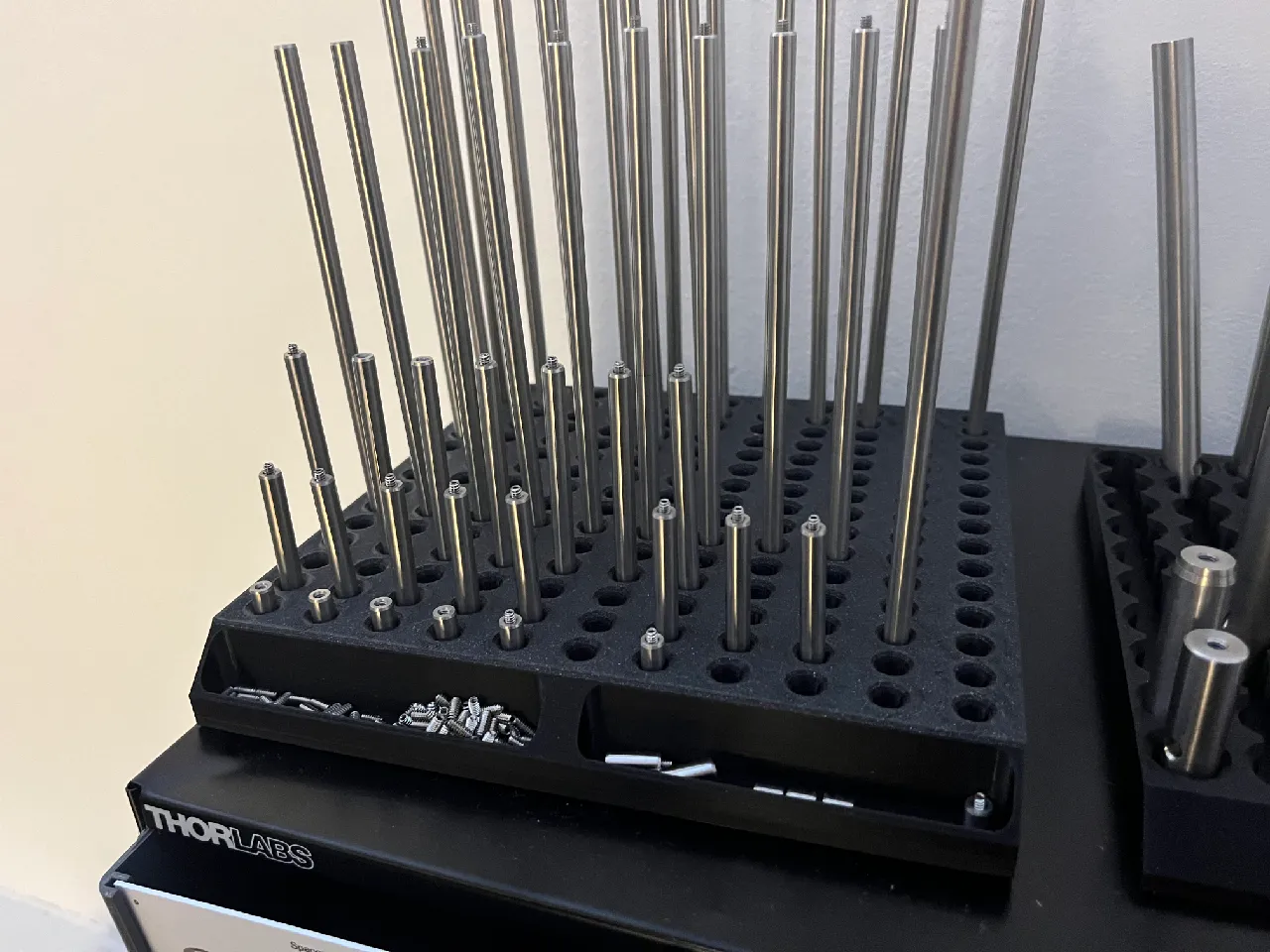Thorlabs Cage system 6 mm rod organizer by FlashL | Download free STL ...