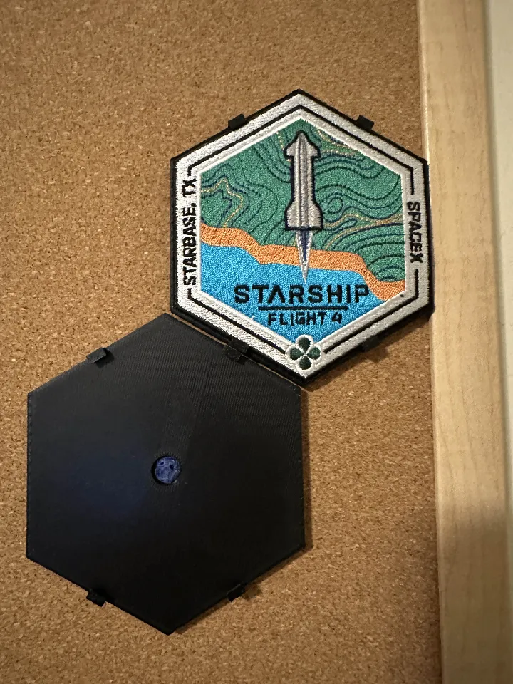 SpaceX Starship Mission Patch Mount by Ranger2467 | Download free STL ...