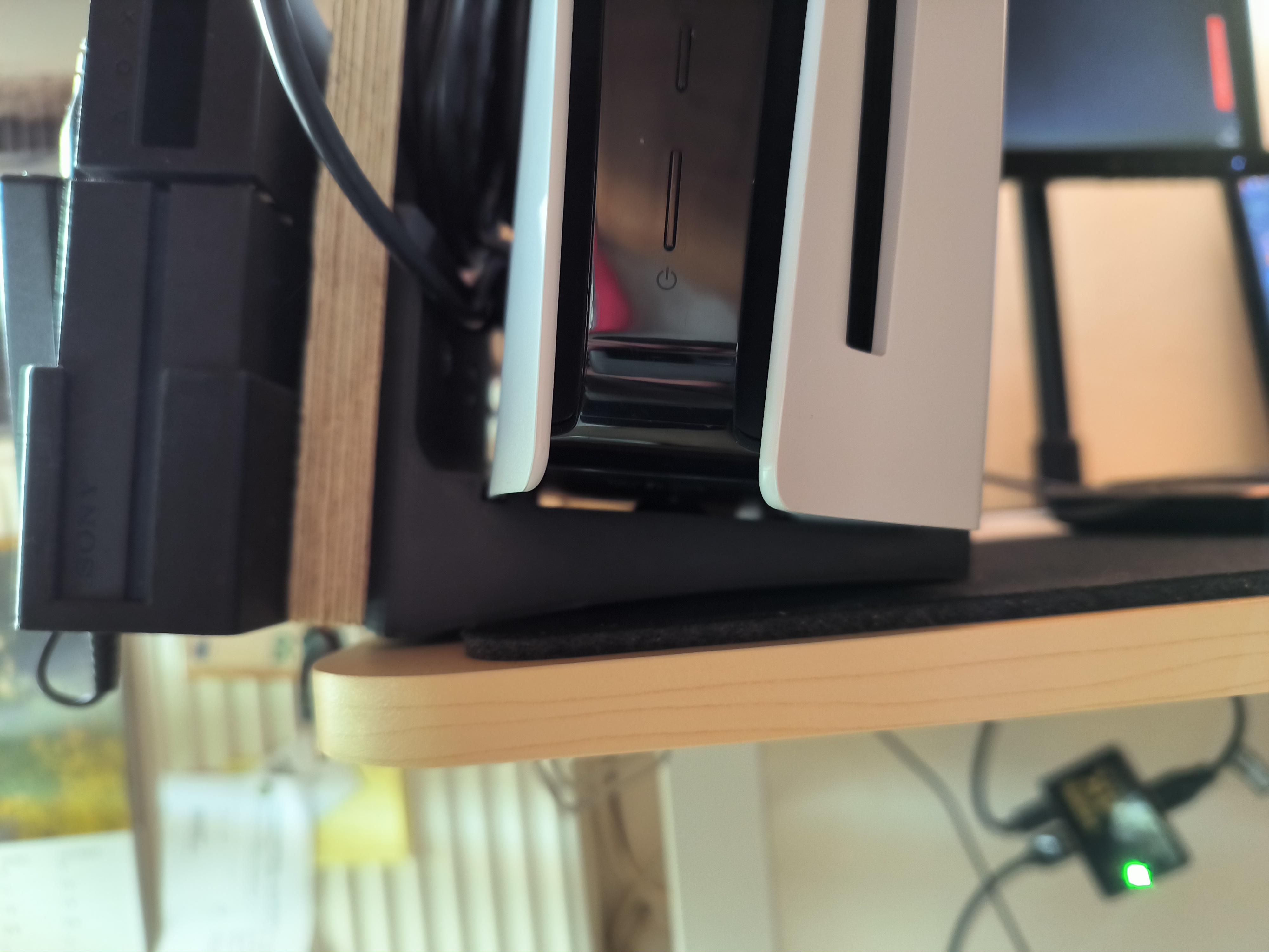 Playstation 5 disc version wall mount remix por Jonas Beck | Descargar ...