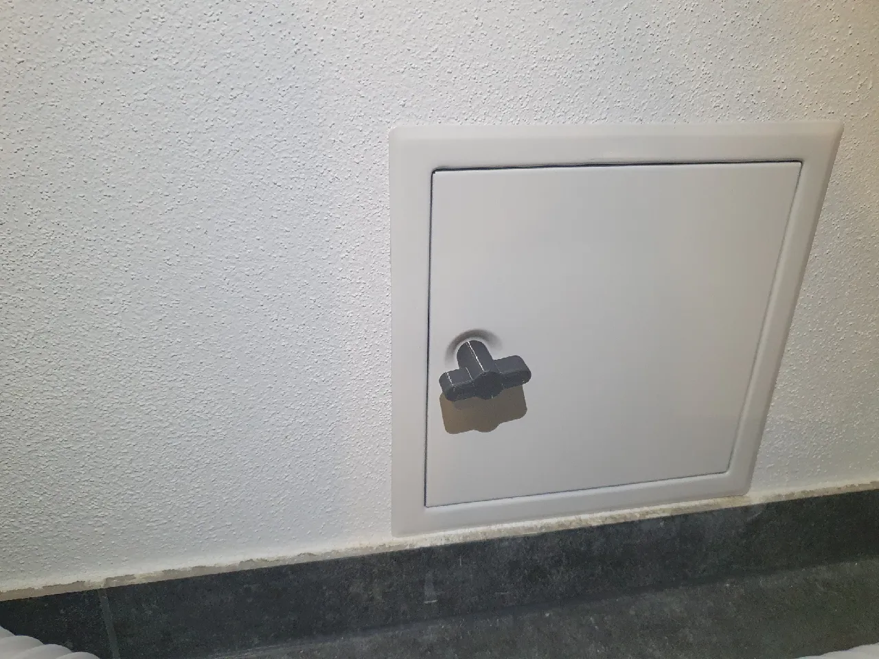 square-section-key for maintenance-flap by ntruchsess | Download free ...