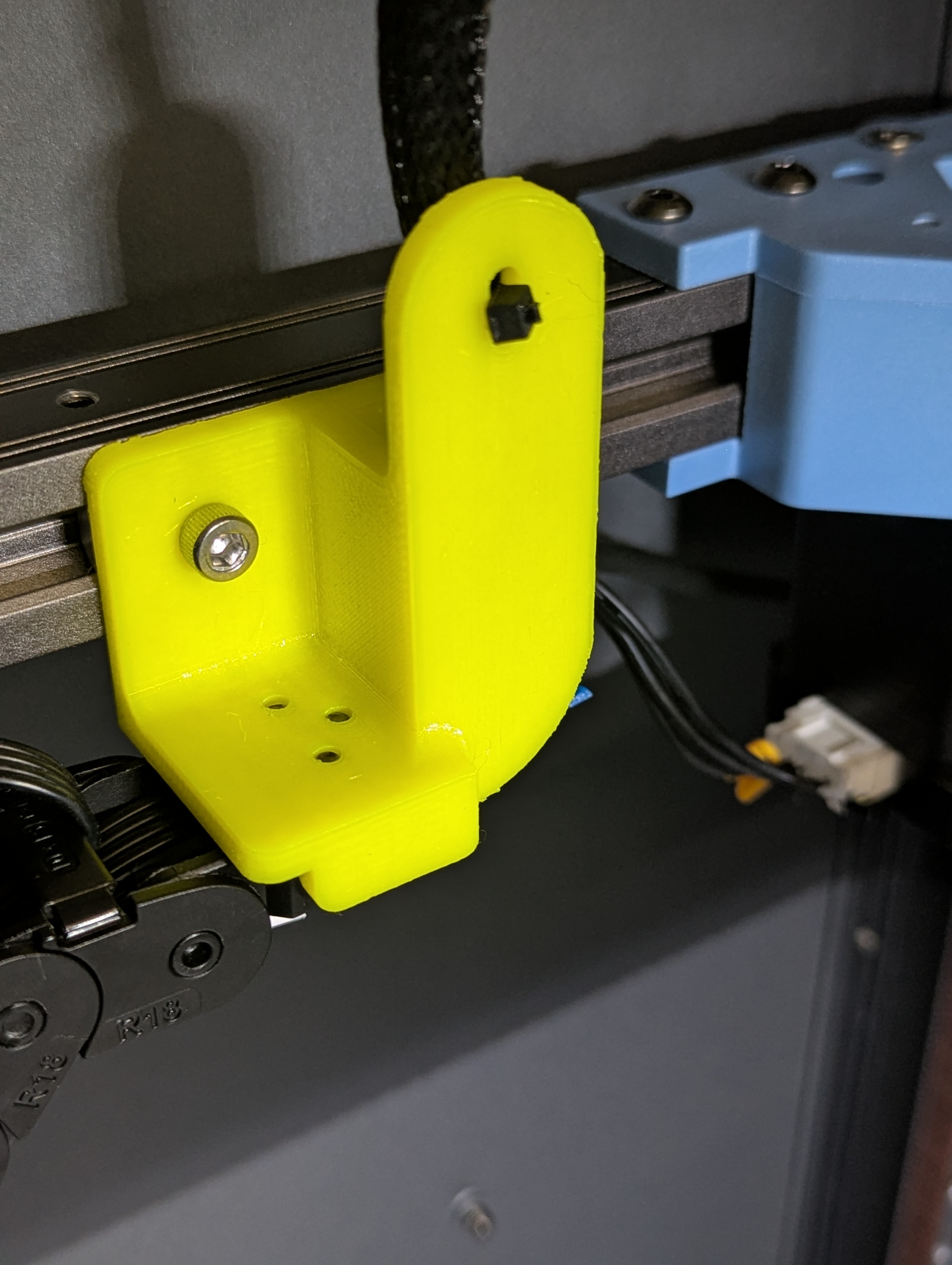 Universal upper chain dock for SV08 by abody | Download free STL model ...