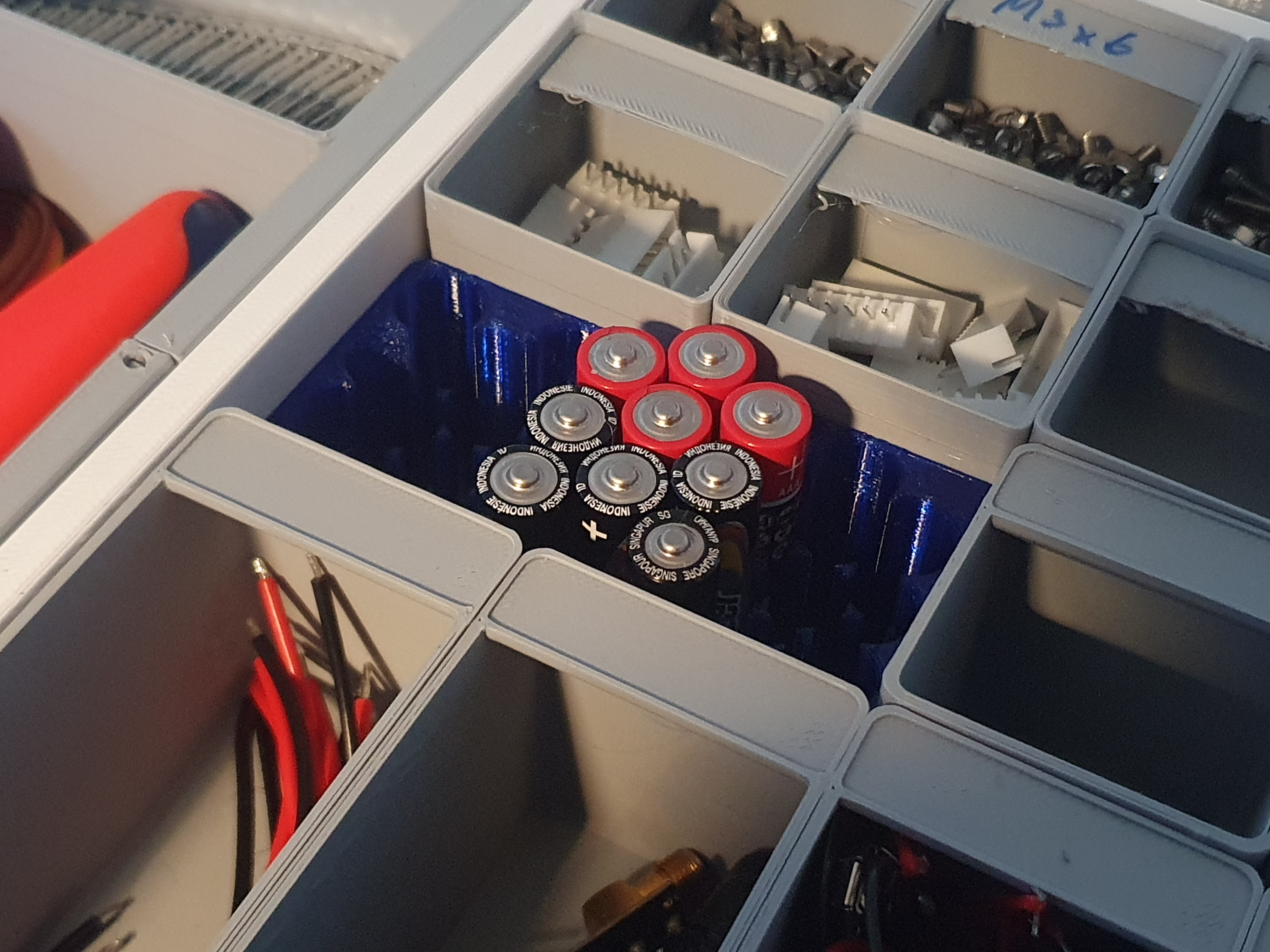AAA-battery insert for Alexandre Chappel's Ikea Alex assortement system ...