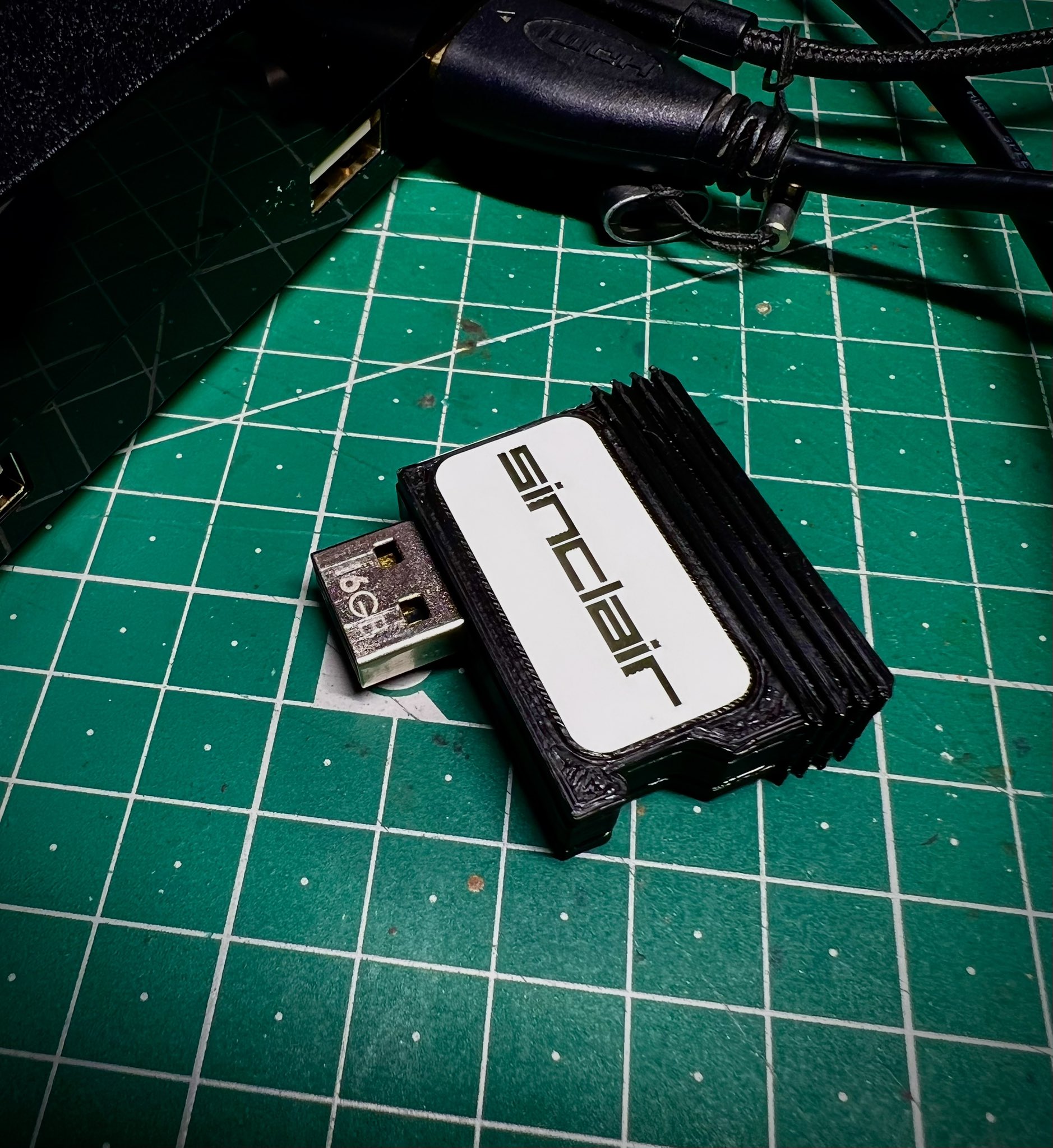 USB Stick for The Spectrum autorstwa Sergio Morales | Pobierz darmowy ...