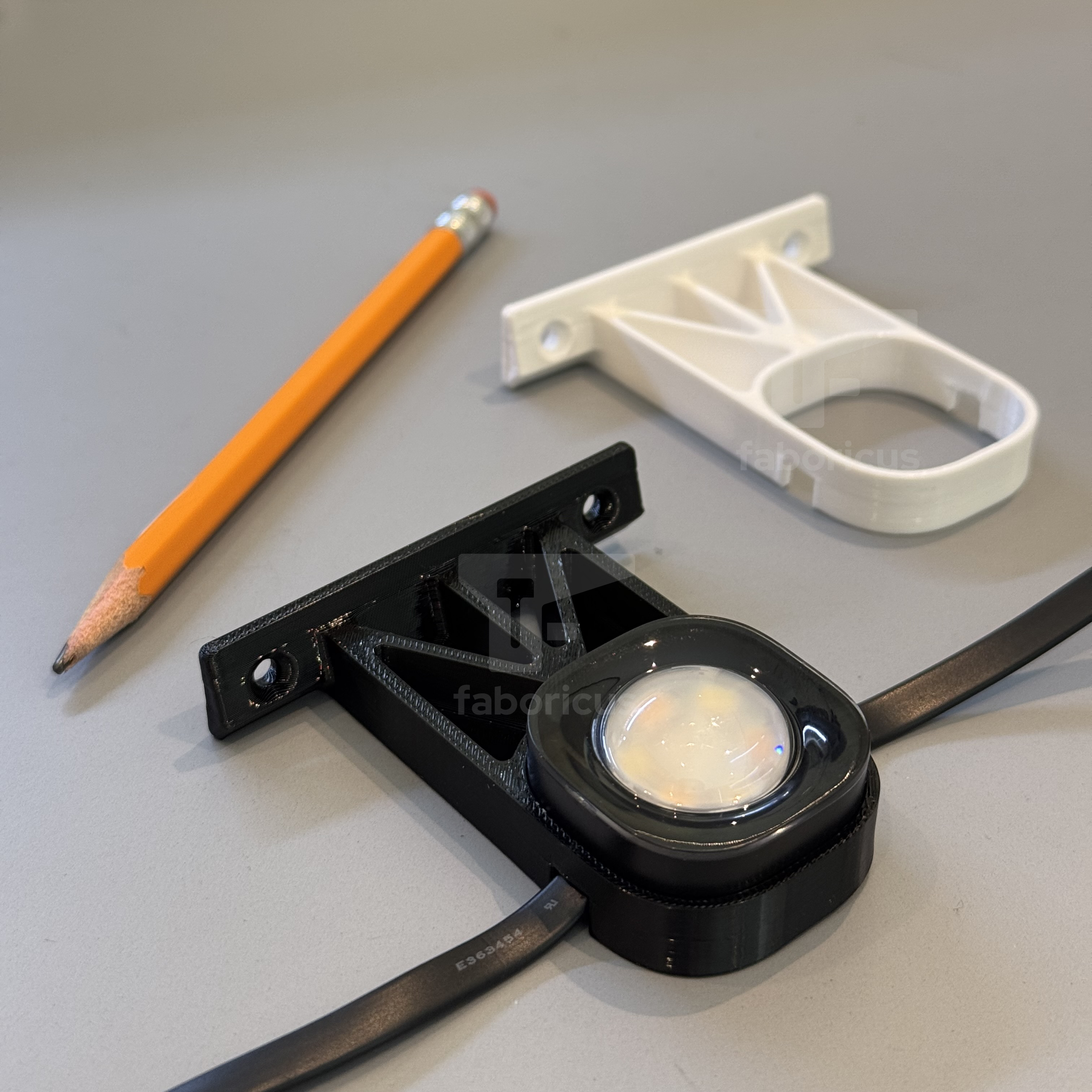 Govee-compatible bracket for Permanent Outdoor Lights Pro by Faboricus | Printables Store