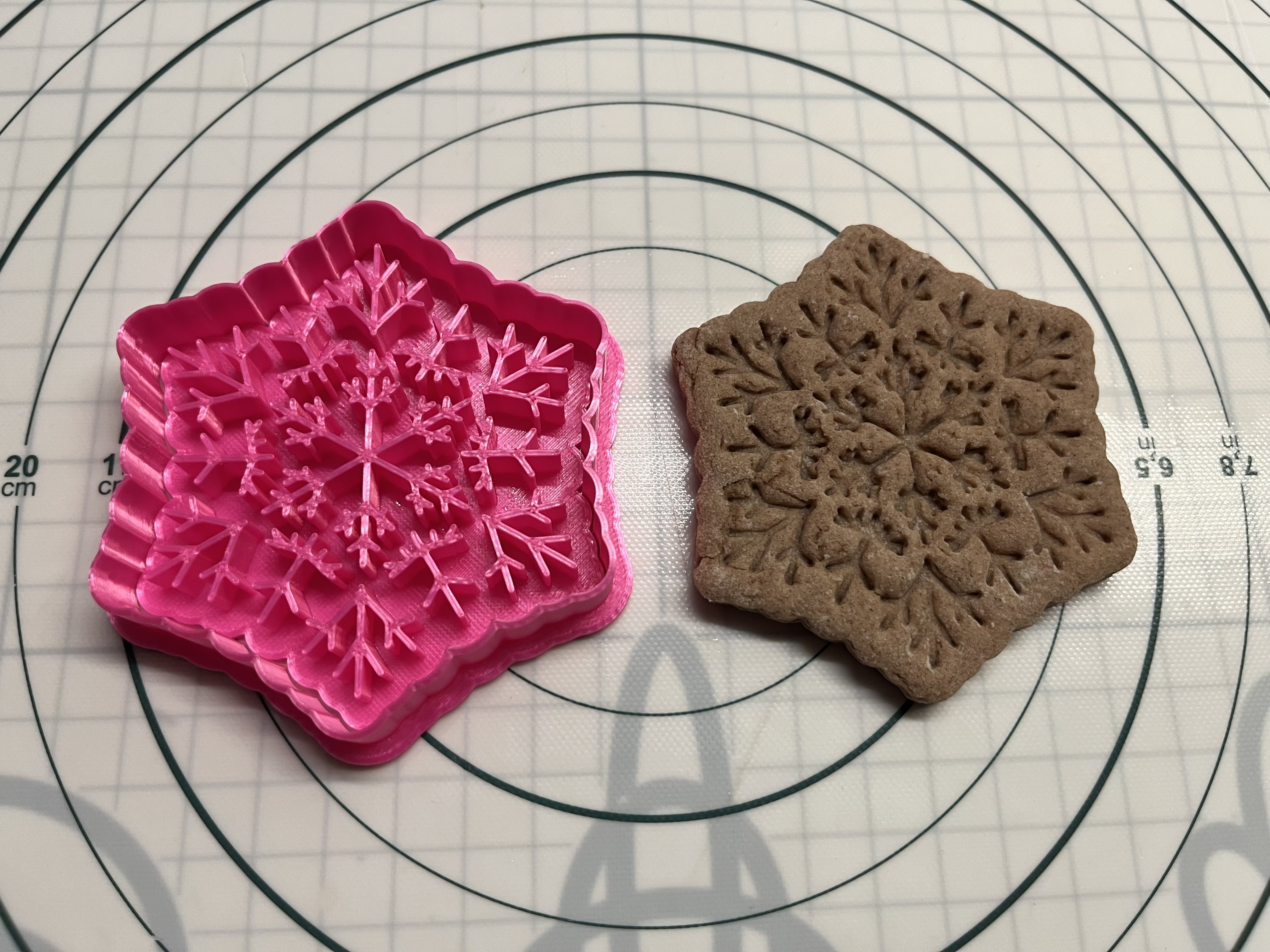 Snowflake 3 cookie cutter by Coarse | Download free STL model ...