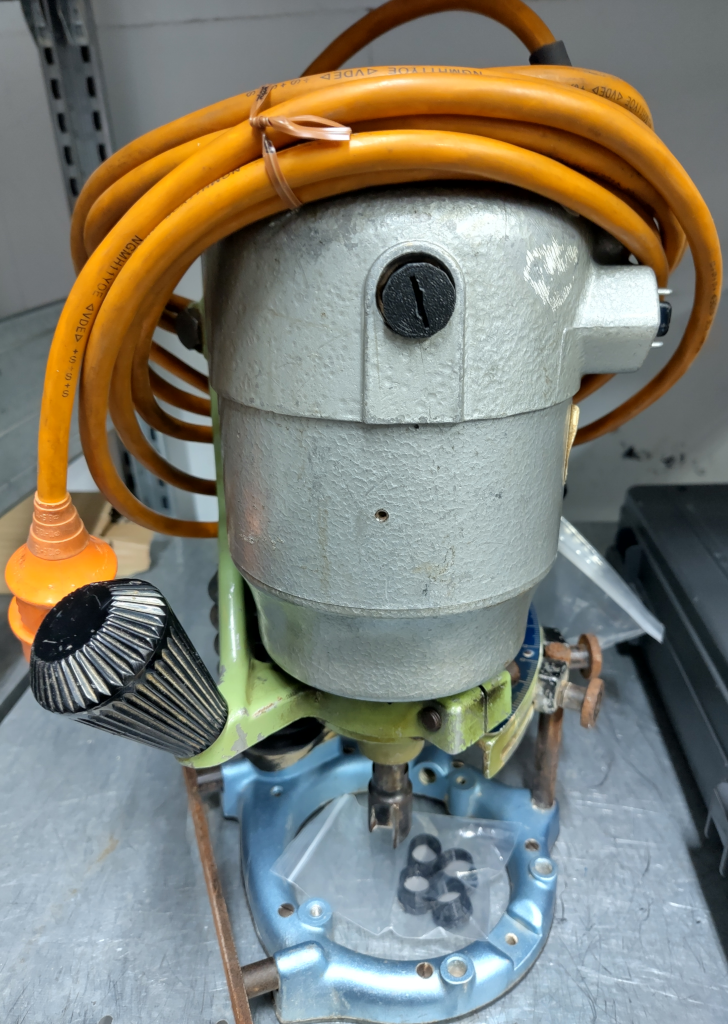 Carbon brush cap for ELU MOF112 by Bassposaunist | Download free STL ...