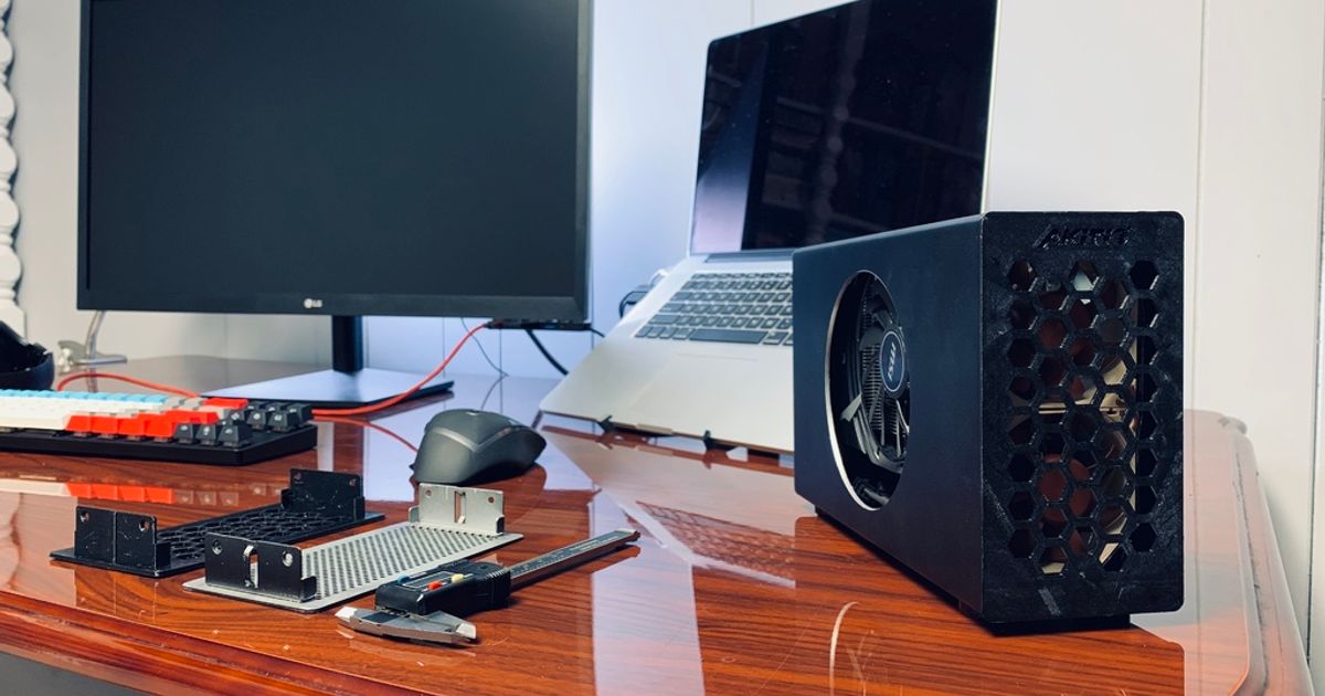 Akitio Thunder 2, 3 EGPU "High Air Flow" front cover by 3DPrintSOS ...