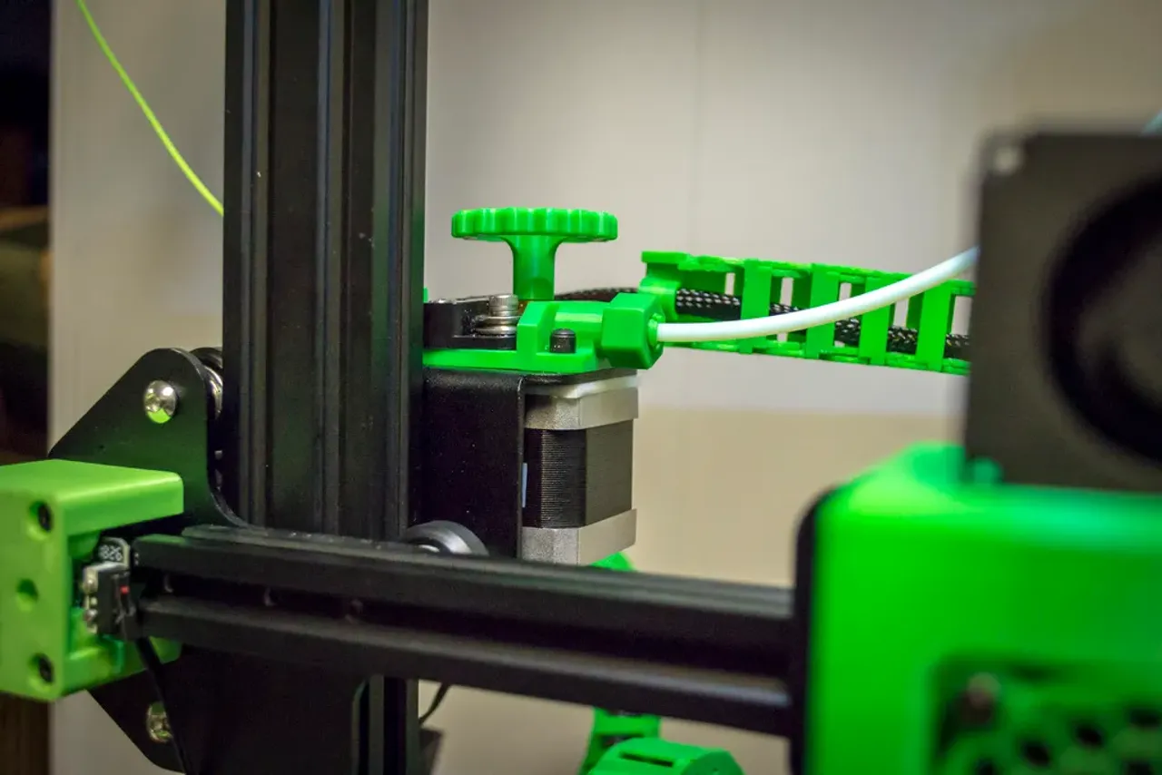 Ender & CR10 Filament Extruder Block with Threaded Coupler and Nut by ...