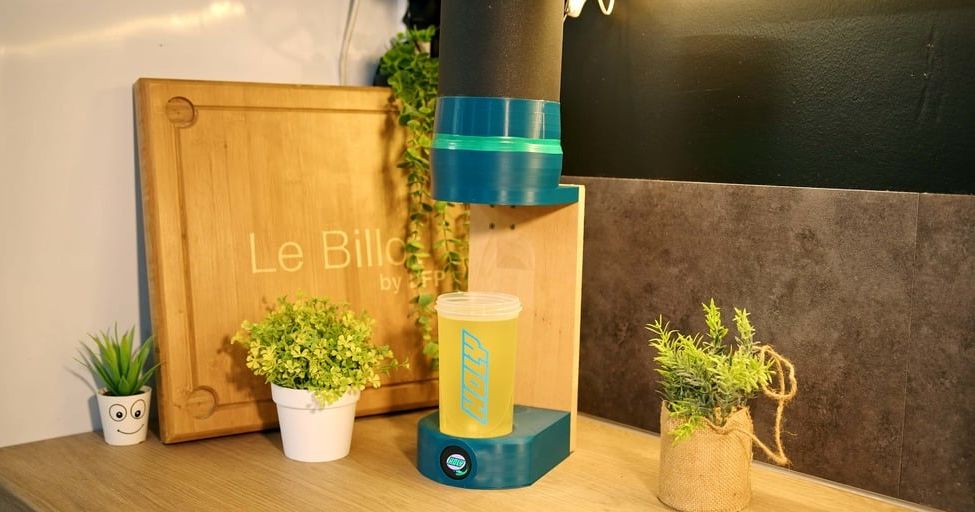 Distributeur Boisson Holy by lfpoulain | Download free STL model ...