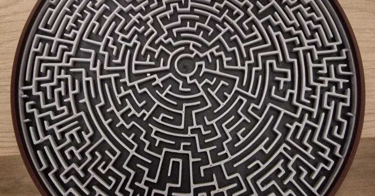 Circular Maze, 47 corridor diameter, center start by AKIINT | Download ...