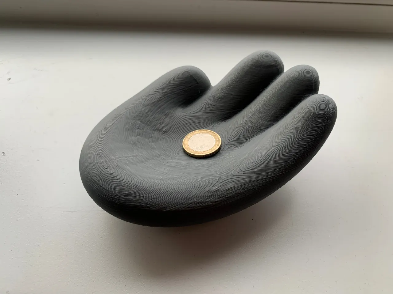 Hand Tray by SirrealVisuals | Download free STL model | Printables.com