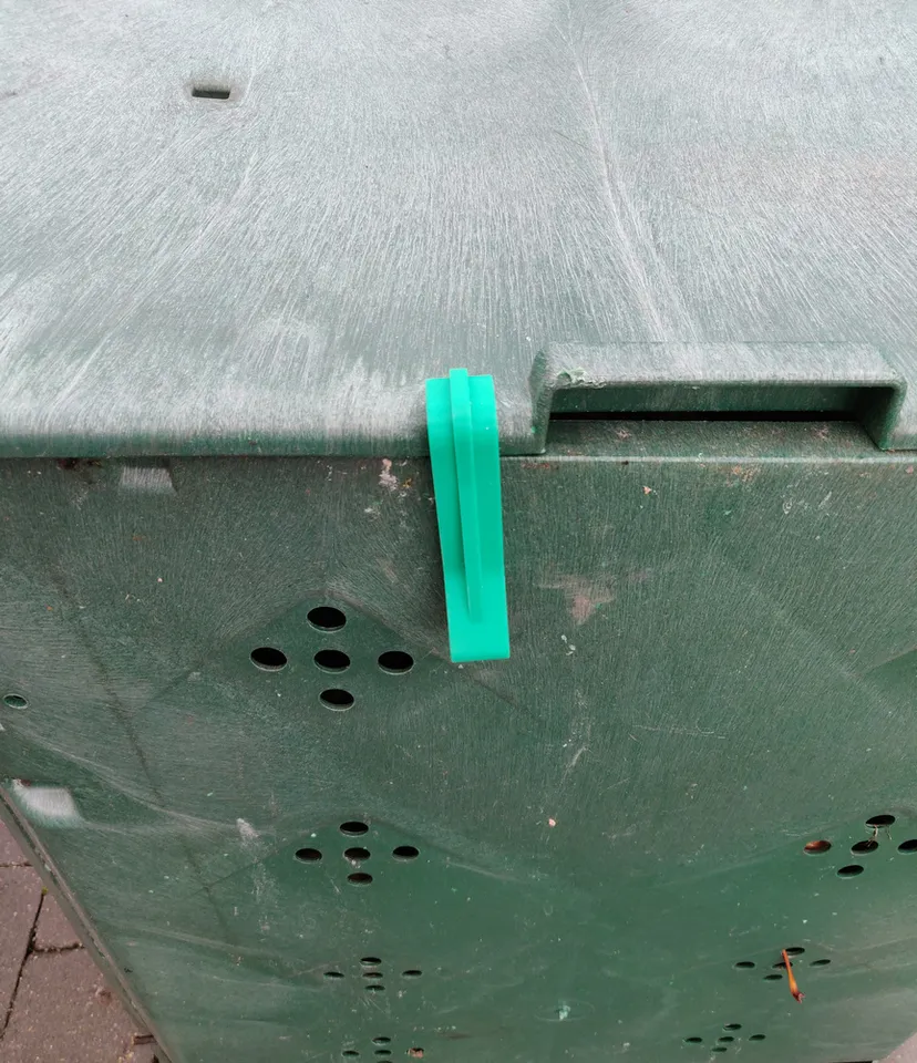A more rugged bracket for the lid of JUWEL compost bin BIO 400 or BIO ...
