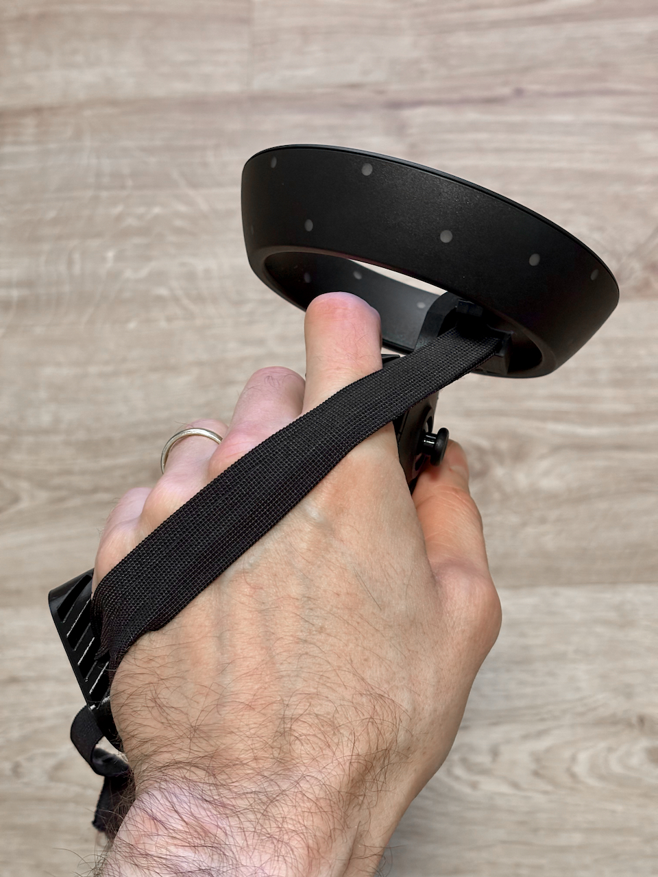 HP Reverb G2 controller strap mounts (Knuckles-style) by Lorenzo ...