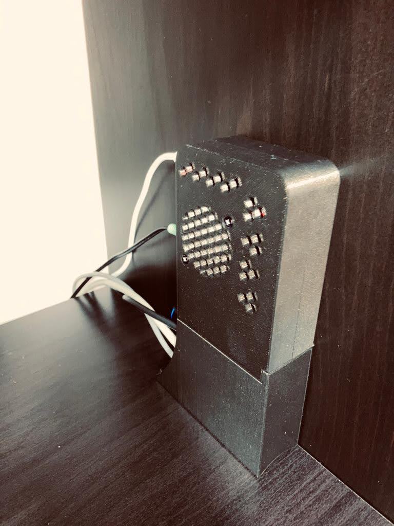 RPi4 tower case (hide ALL cables) + optional SSD plug by Yourigh ...