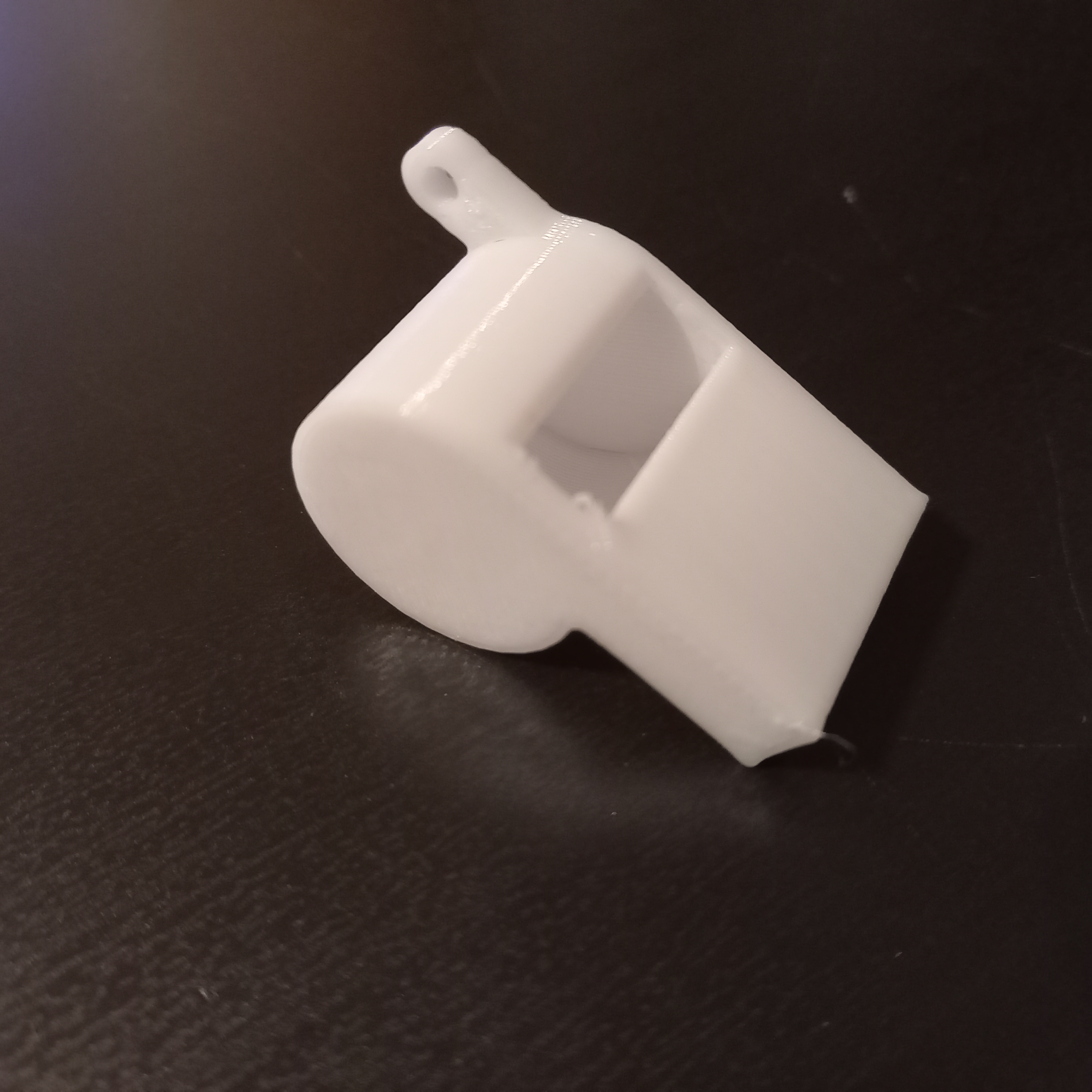 Round Whistle par pzeleny | Téléchargez gratuitement un modèle STL ...
