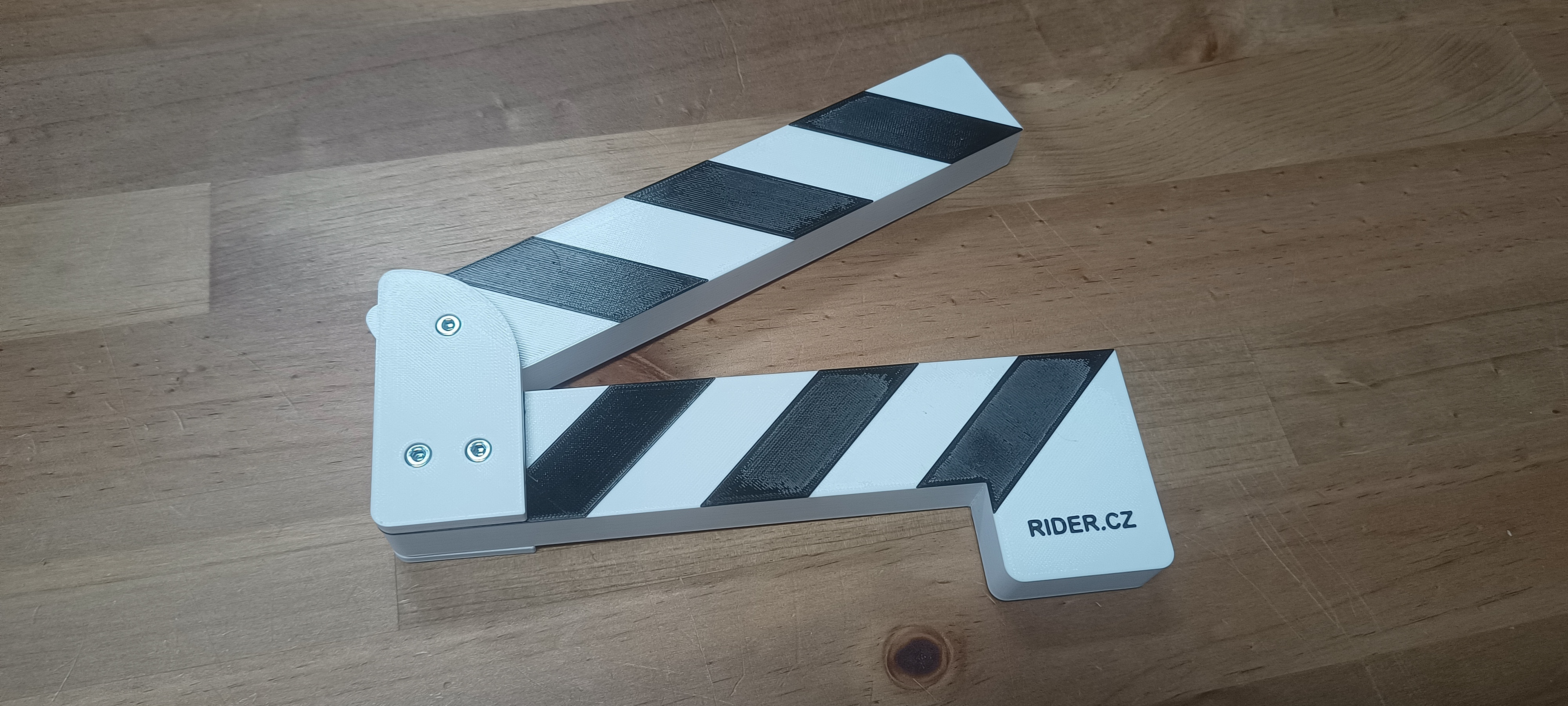 Ergonomic clapper board by Altair | Download free STL model ...