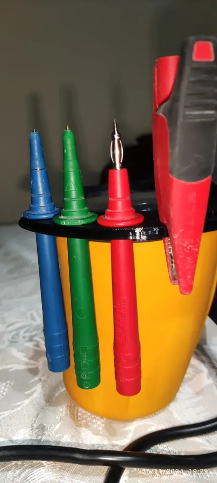 Fluke 1663 multimeter probe holder by Benbenshow | Download free STL ...