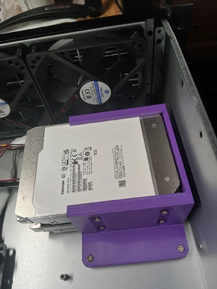 HDD Mounting Bracket by Tumblefluff | Download free STL model ...