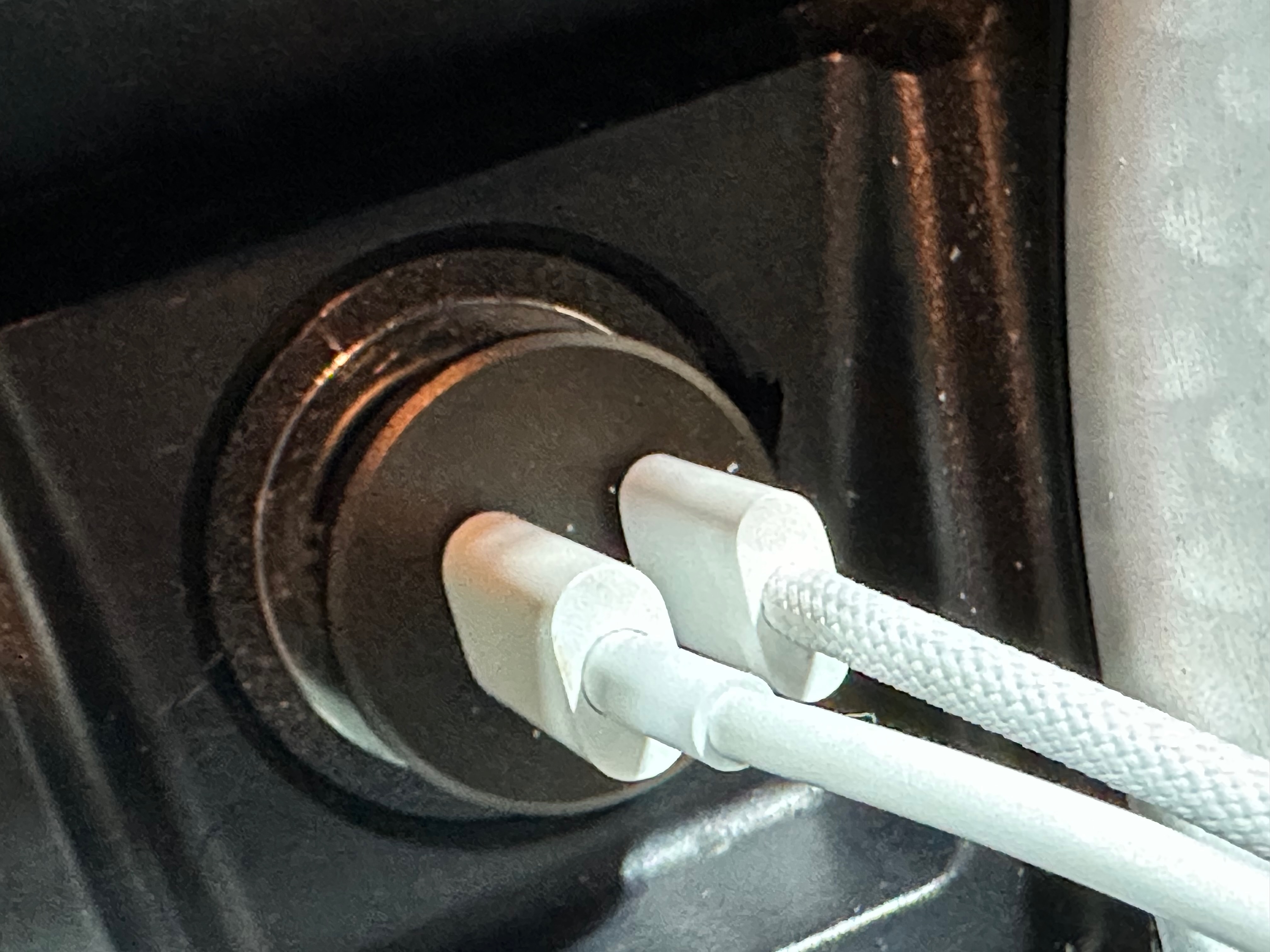 BMW e83 (X3) lighter socket fix by theFPVgeek | Download free STL model ...
