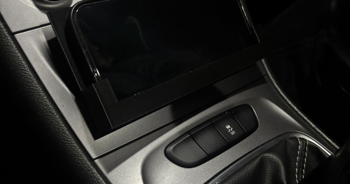 Vauxhall/Opel Astra K - Phone Holder & Wireless Charger by Alex Hondros ...