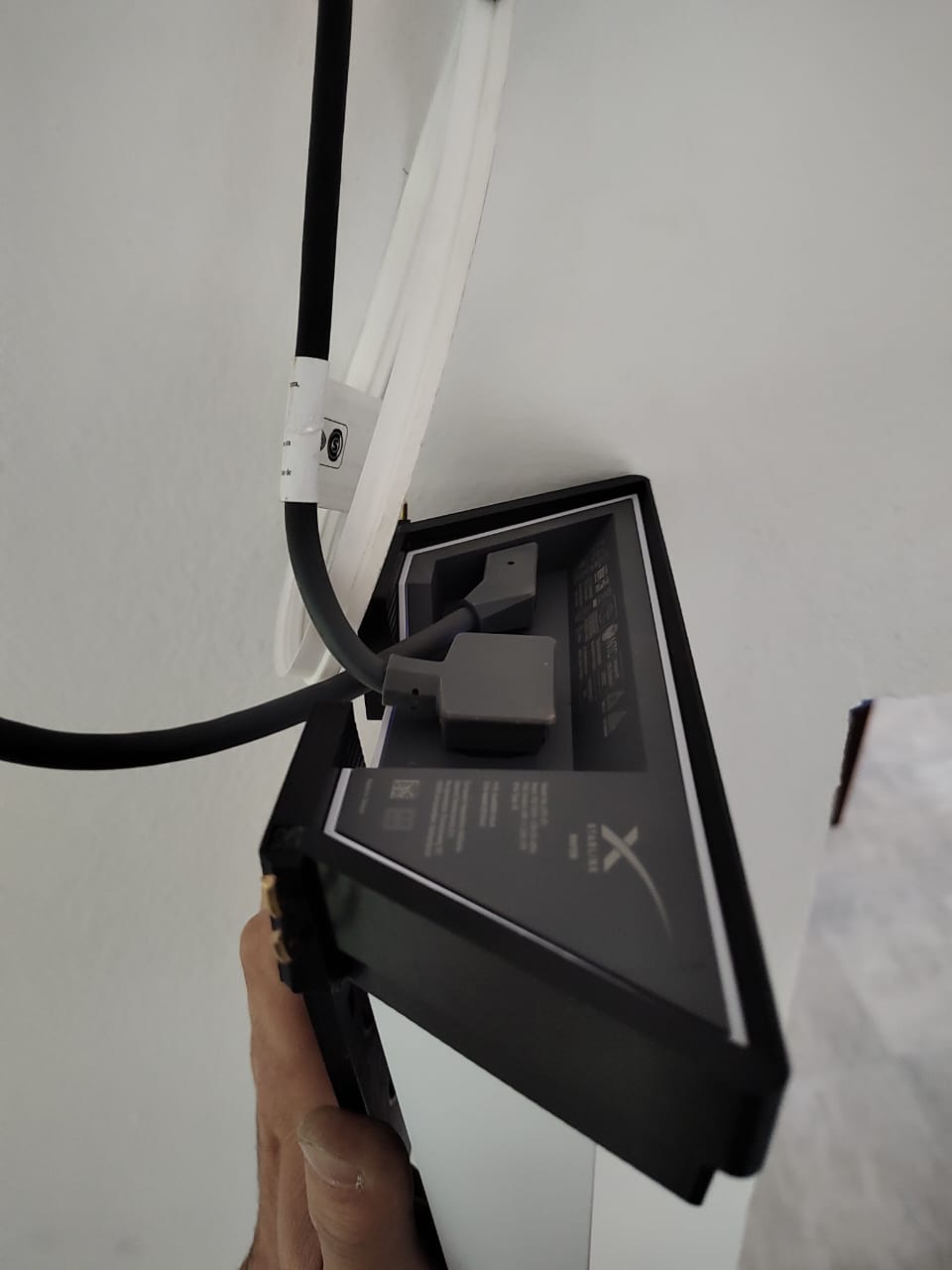 Starlink WiFi Router Inverted Wall Mount by WOLF | Download free STL ...