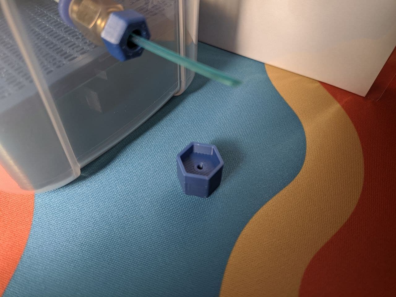 Dry box Filament holder/cover by Kunzite | Download free STL model ...