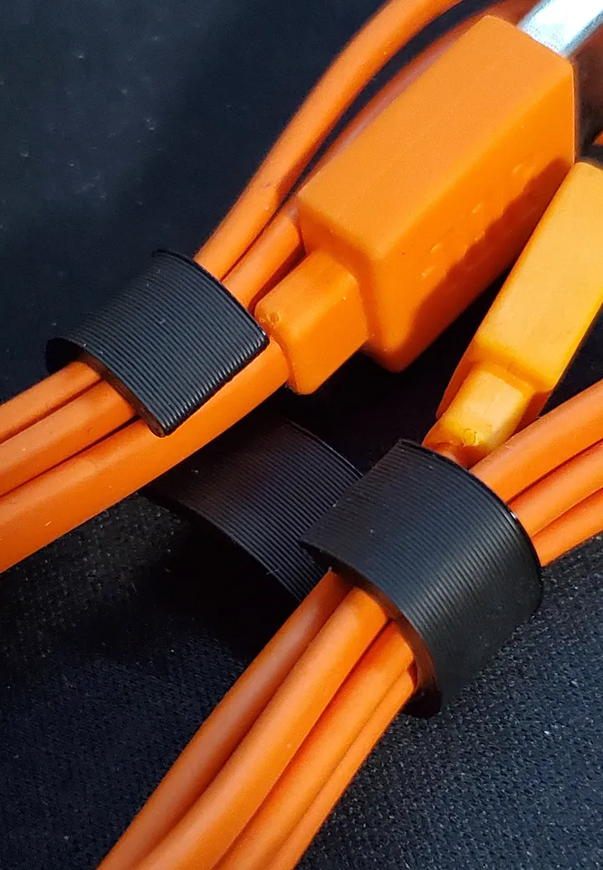 Simple Cable Clip by Serhii Ra | Download free STL model | Printables.com