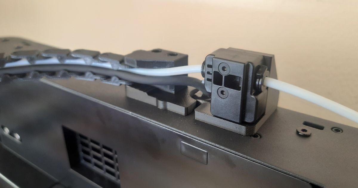 Flashforge Adventurer 5M Drag Chain Holder (AD5M) by CKAT | Download ...