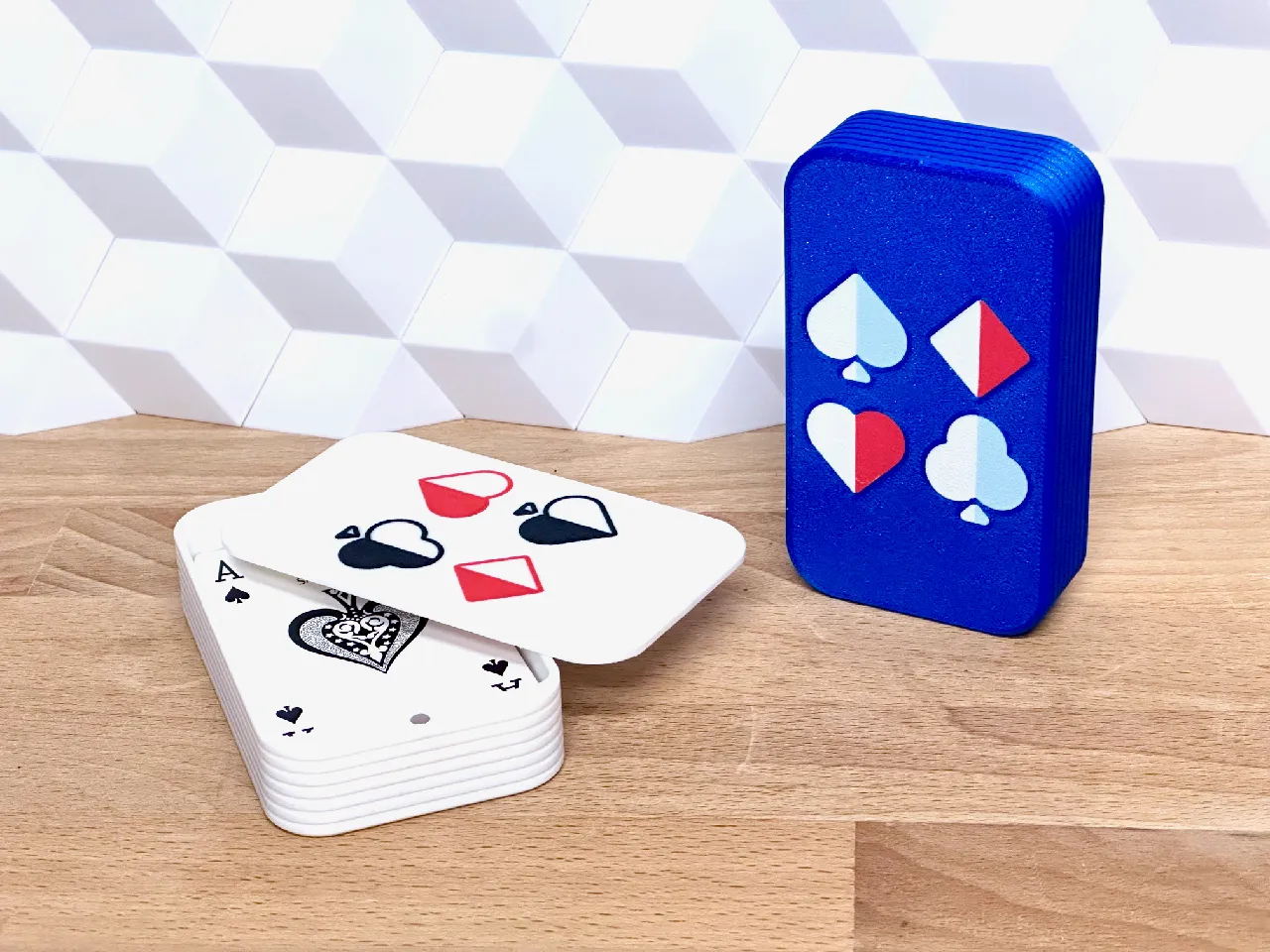 Deck Flick Box (fidget card game magnetic storage) by GlennovitS 3D ...