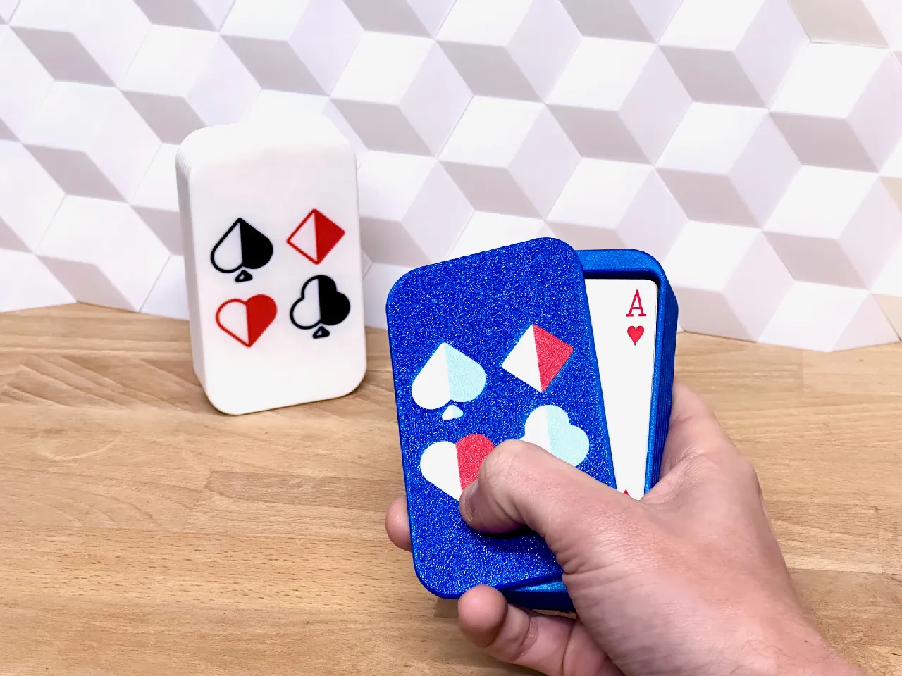 Deck Flick Box (fidget card game magnetic storage) by GlennovitS 3D ...