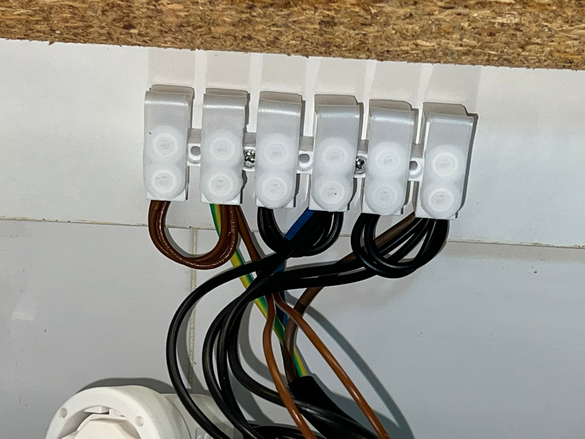 80 amp wire joiner strip cap by jon | Download free STL model ...