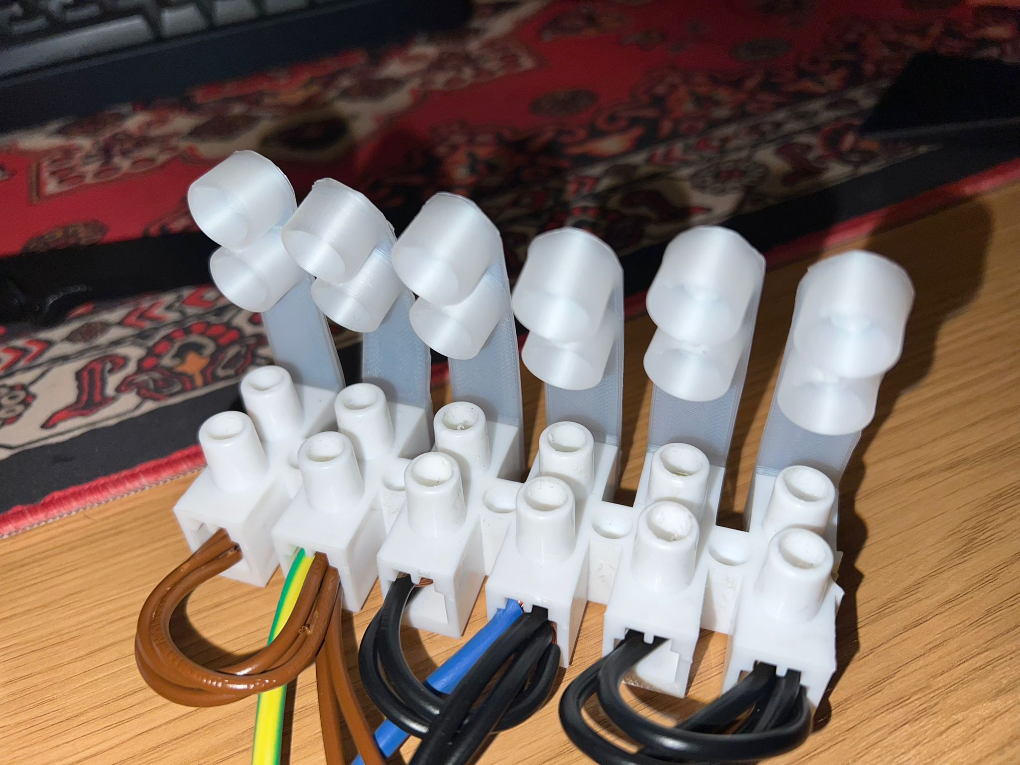 80 amp wire joiner strip cap by jon | Download free STL model ...