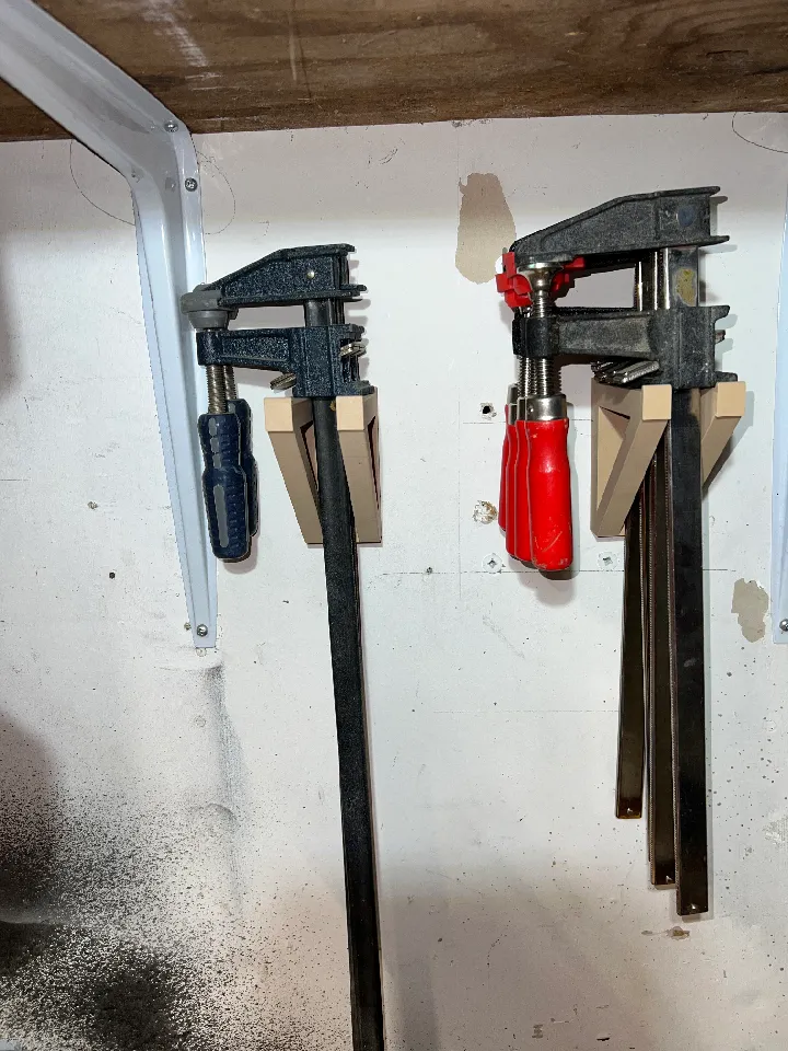 F-clap holder by B5125125 | Download free STL model | Printables.com