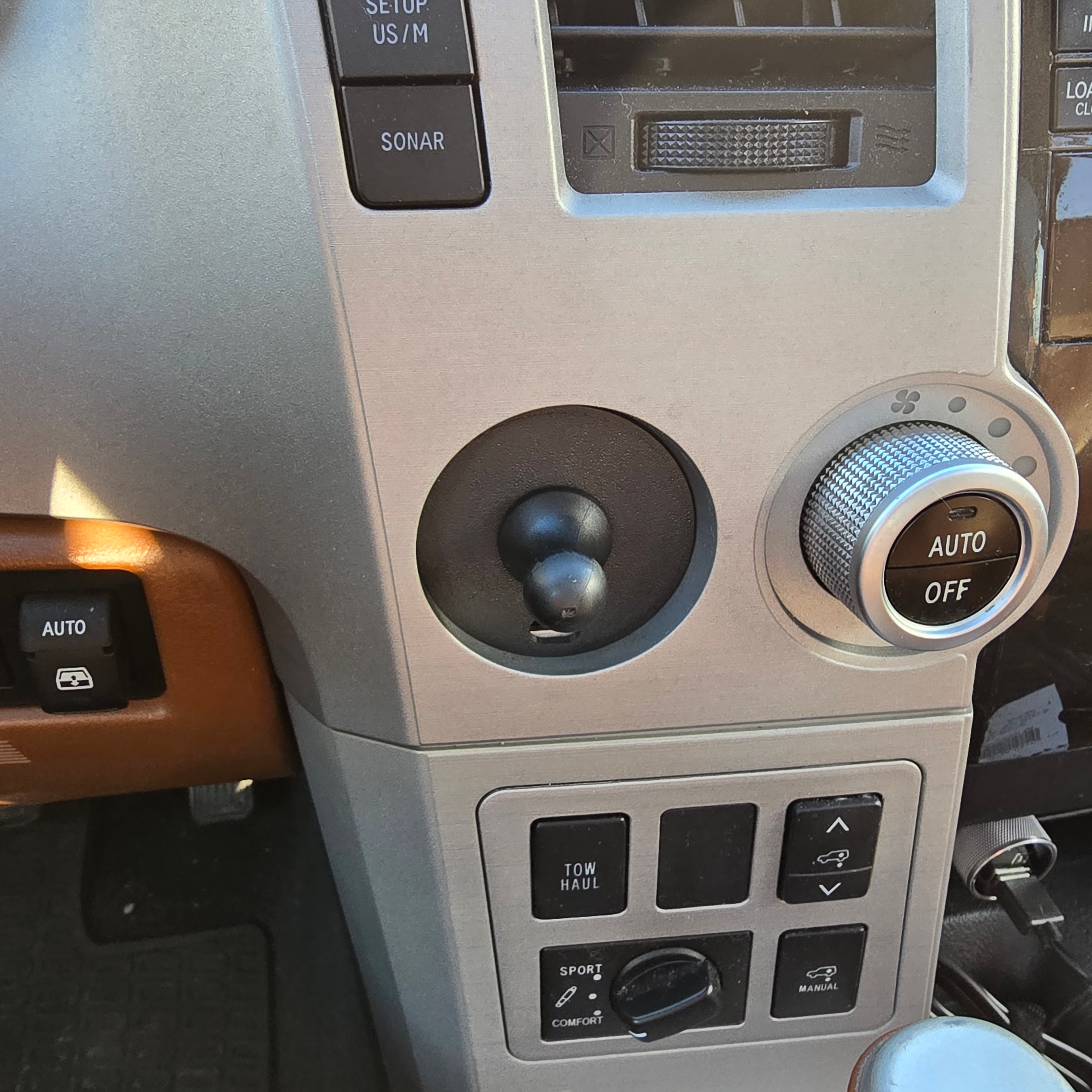 Toyota Tundra / Sequoia Coin Holder Cell Phone Mount by AJ Quick ...