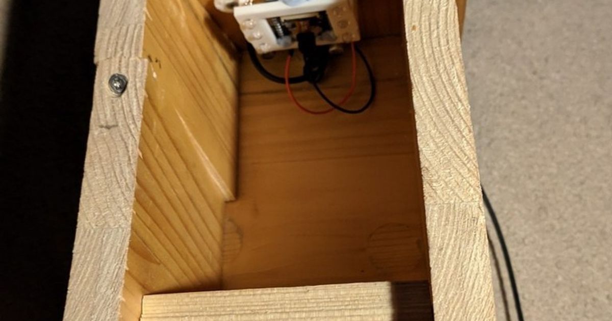 ESP32-Cam bracket for bird nesting boxes by MakerMeik | Download free ...