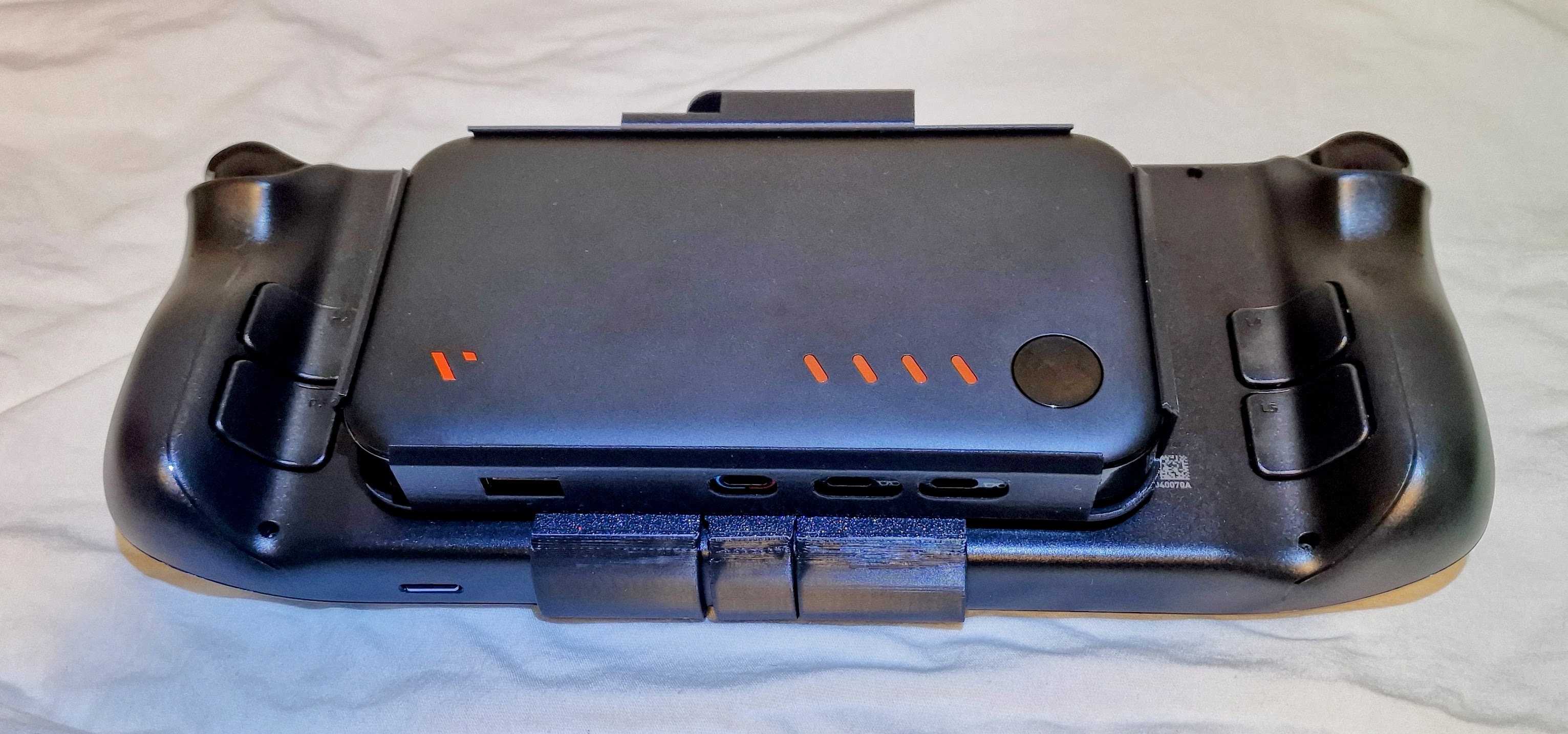 Steamclip - Viture Pro Mobile Dock Attachment by Grahame Falvey ...