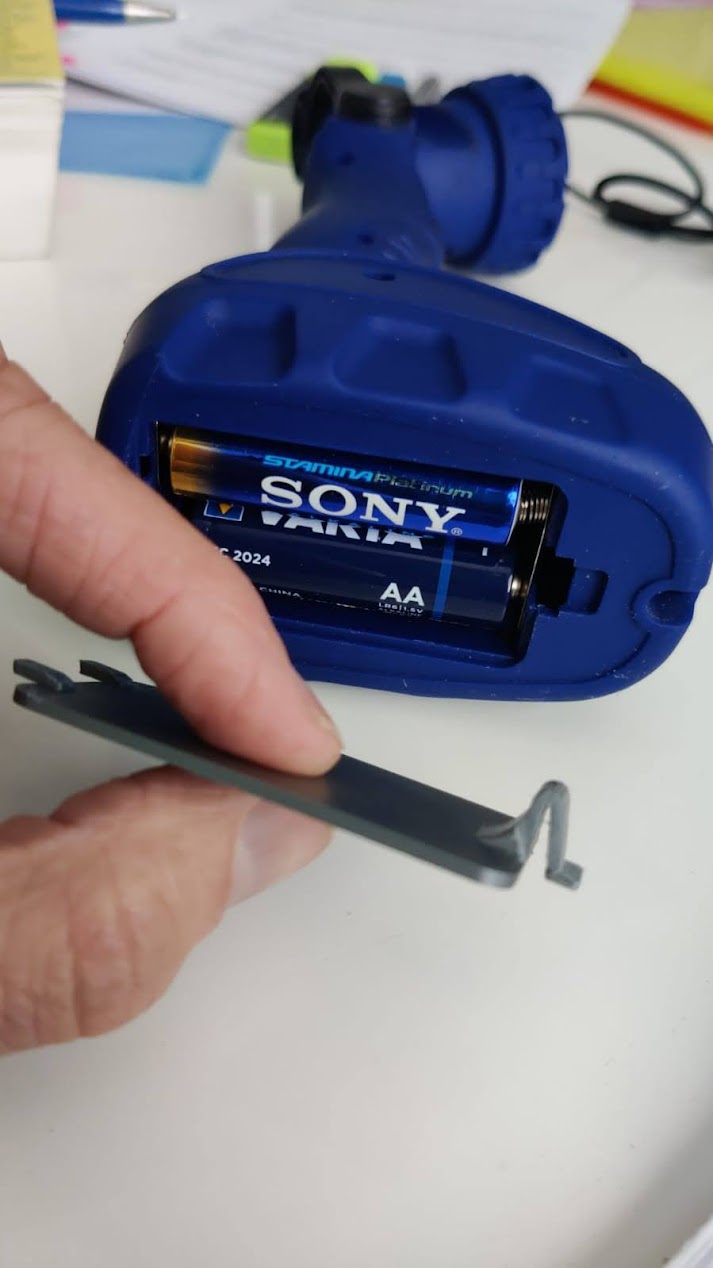 Flashlight Battery compartment lid / Batteriedeckel für Taschenlampe by ...