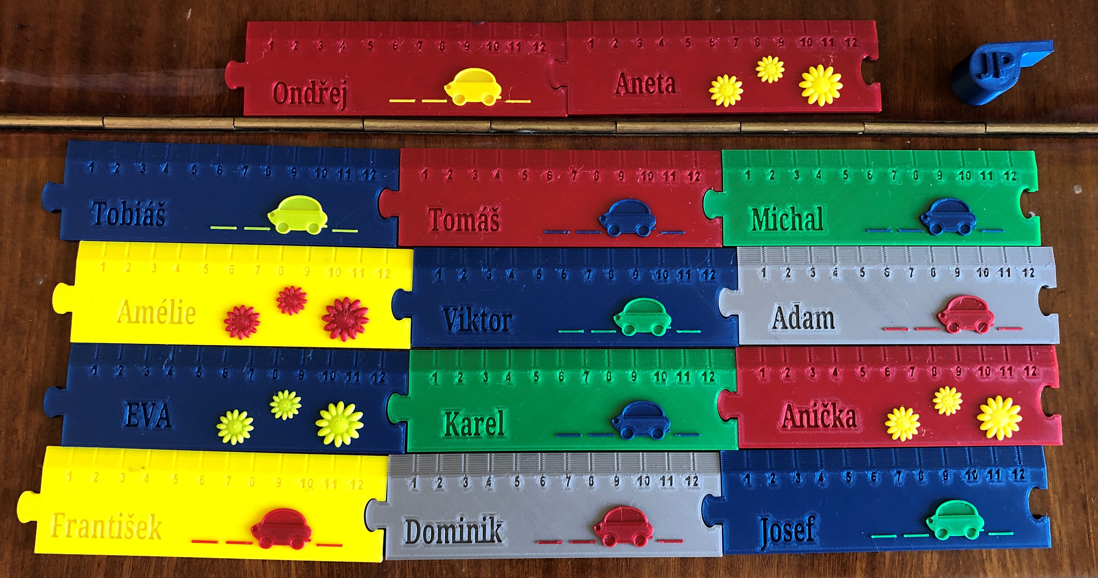 Pravítko se jménem a obrázkem by Martina | Education | Printables.com