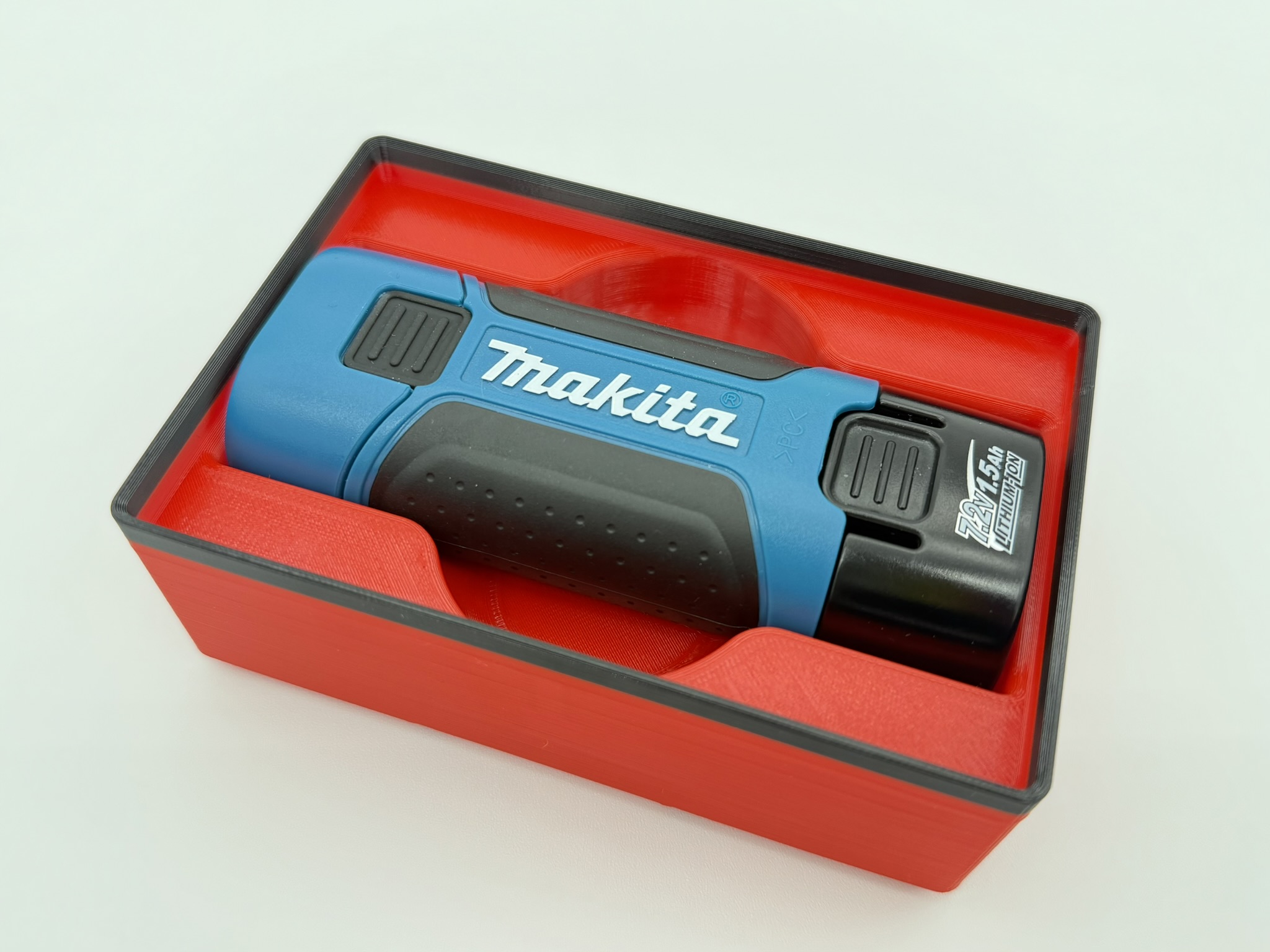 Gridfinity Bin for 7.2v Makita ML704 LED Flashlight by Kevin Barker ...