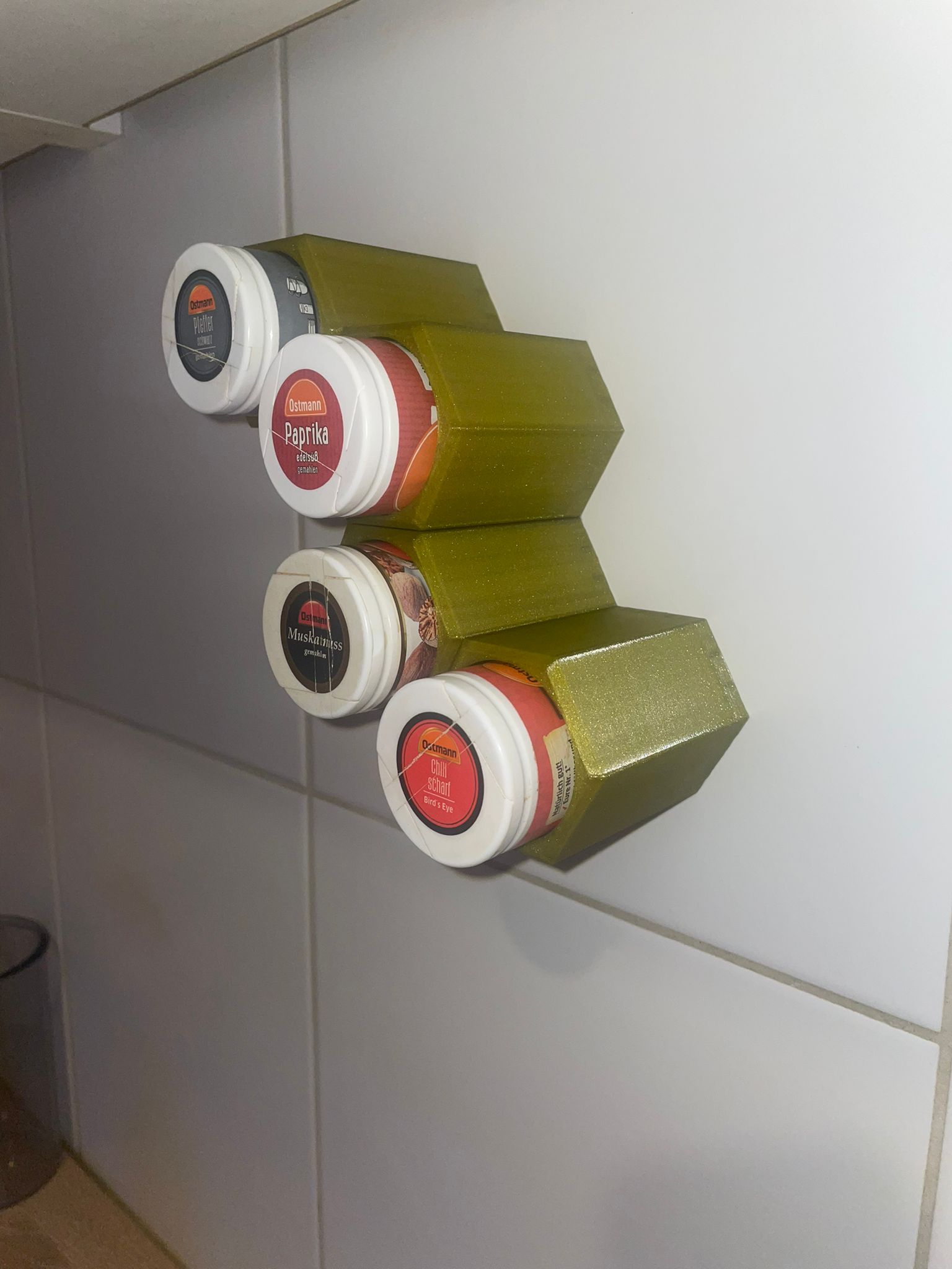 Honey comb spice rack by Borkenschorsch | Download free STL model ...