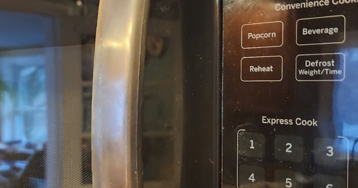 Microwave Handle Mount by JROBot | Download free STL model | Printables.com