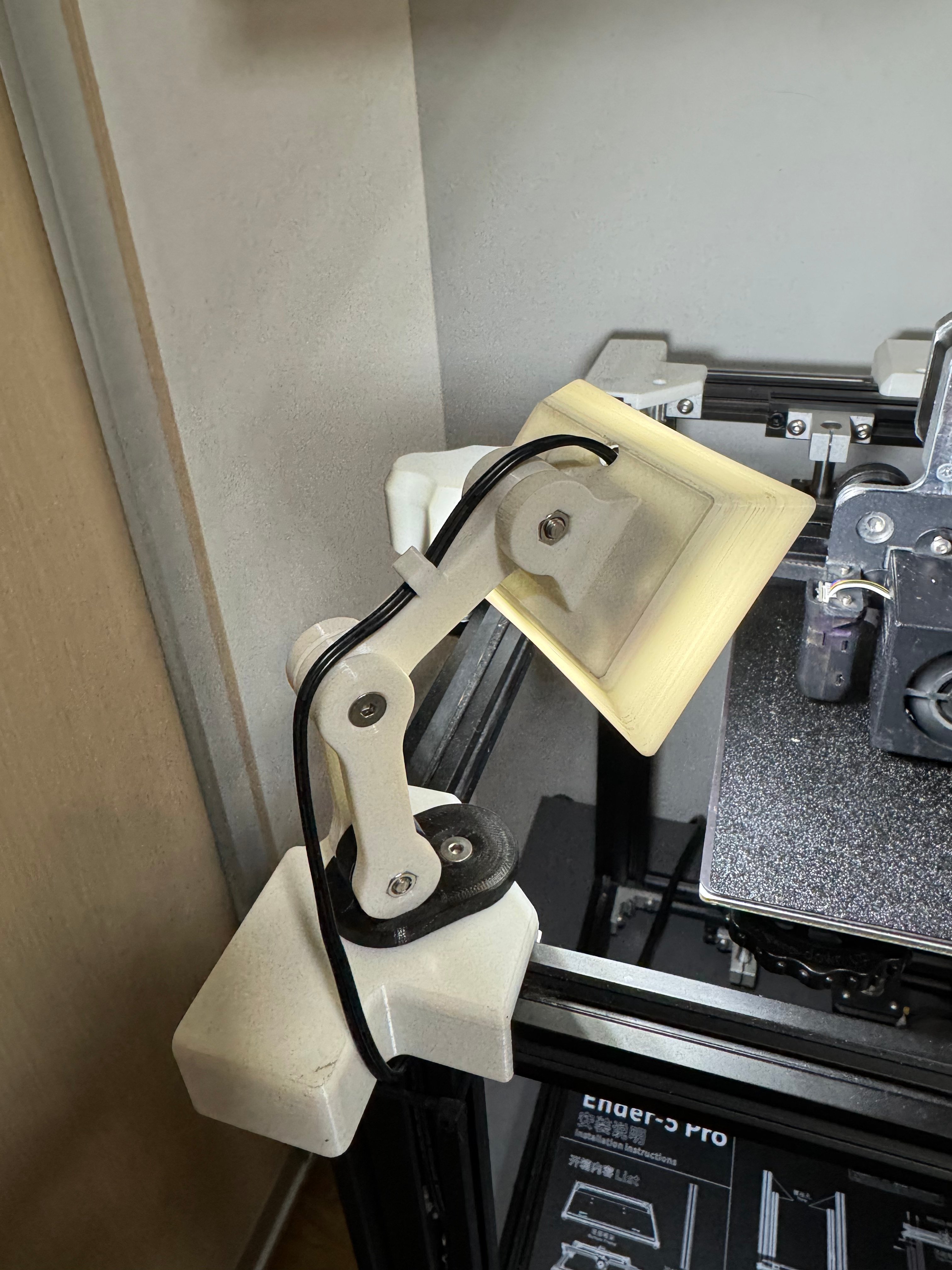 Movable mount for LED light for 3d printers by Dragan Mićić | Download ...