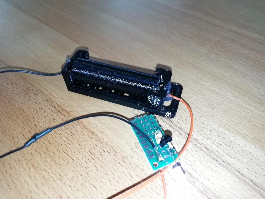 AA / AAA / C / 18650 battery holder with integrated spring by Jori ...