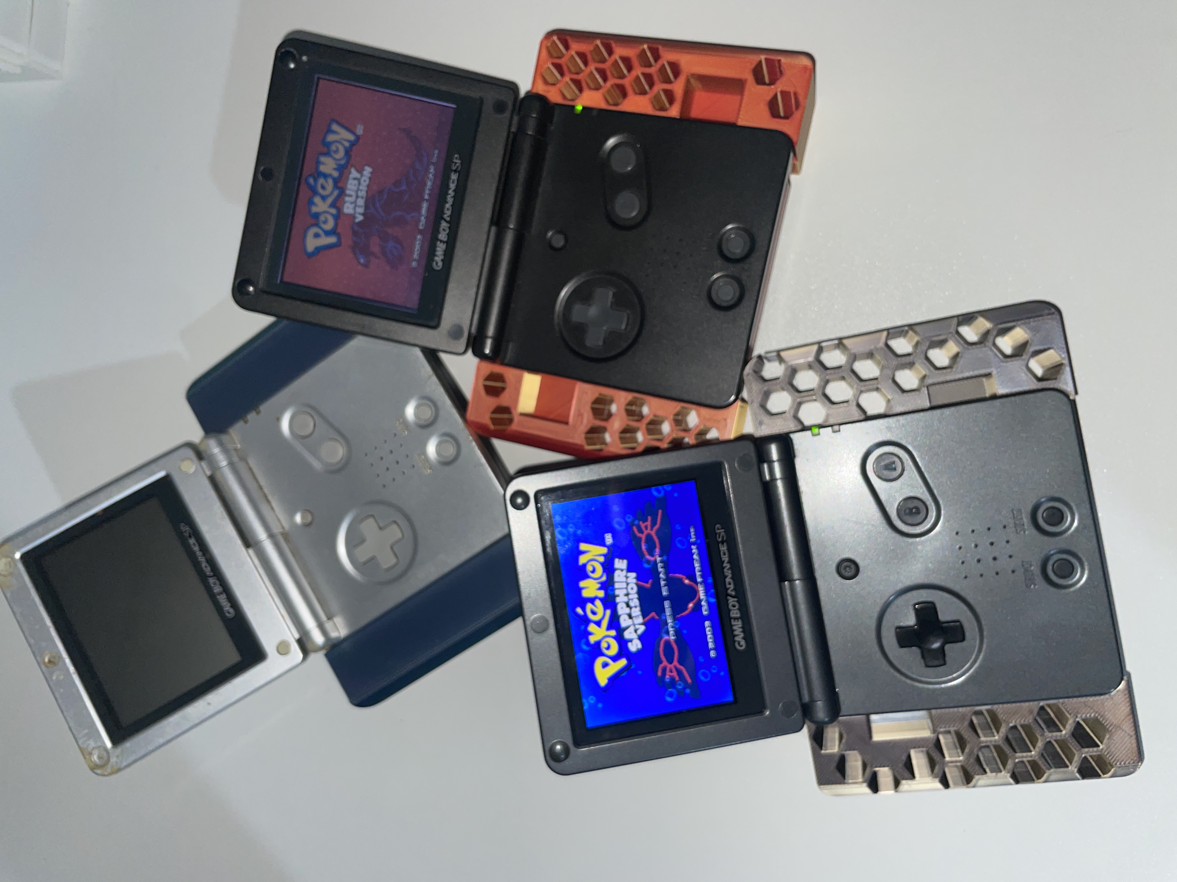 Gameboy Advance SP Grip (UPDATED) by Geezybaby | Download free STL ...