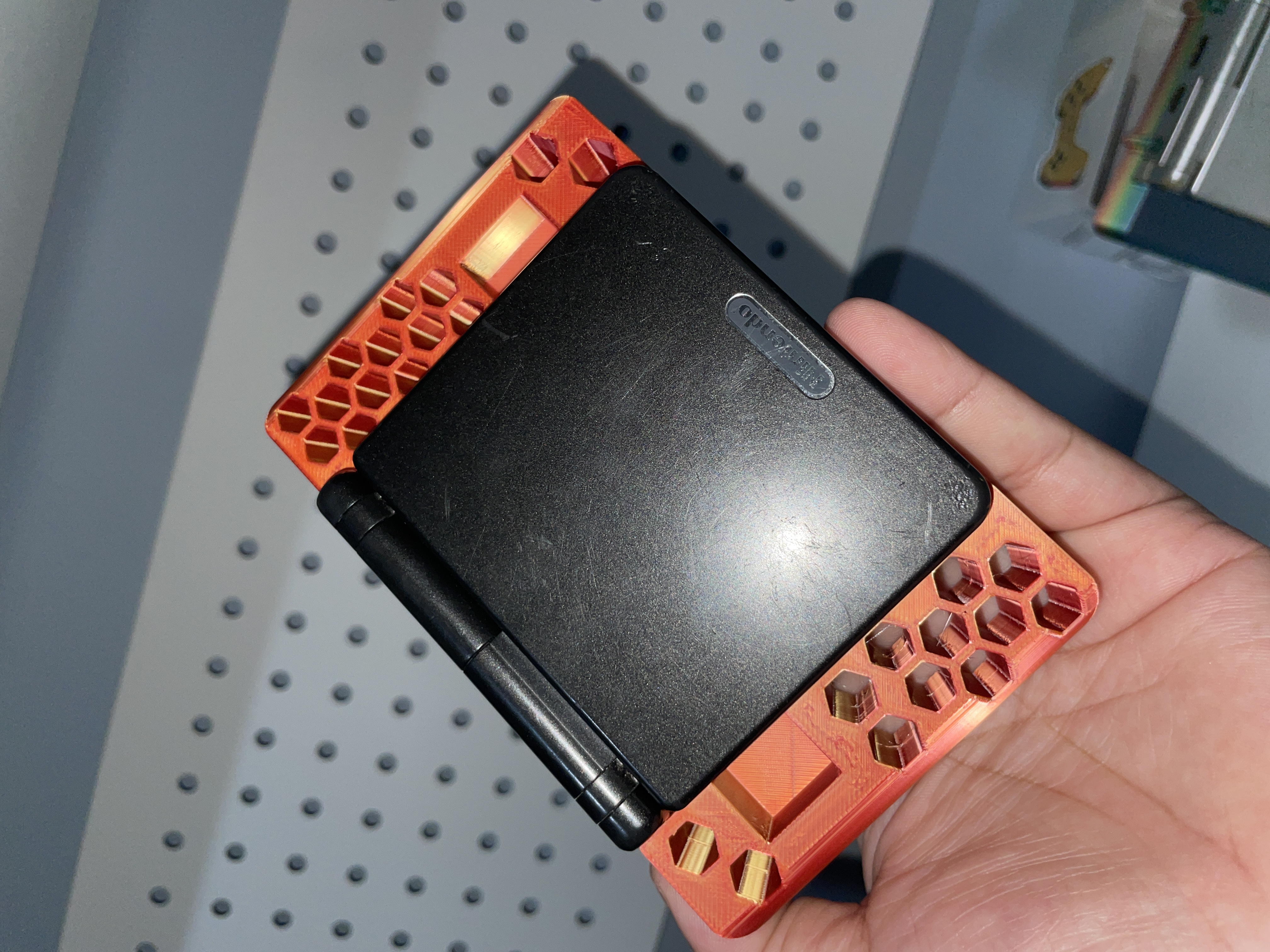 Gameboy Advance SP Grip (UPDATED) by Geezybaby | Download free STL ...