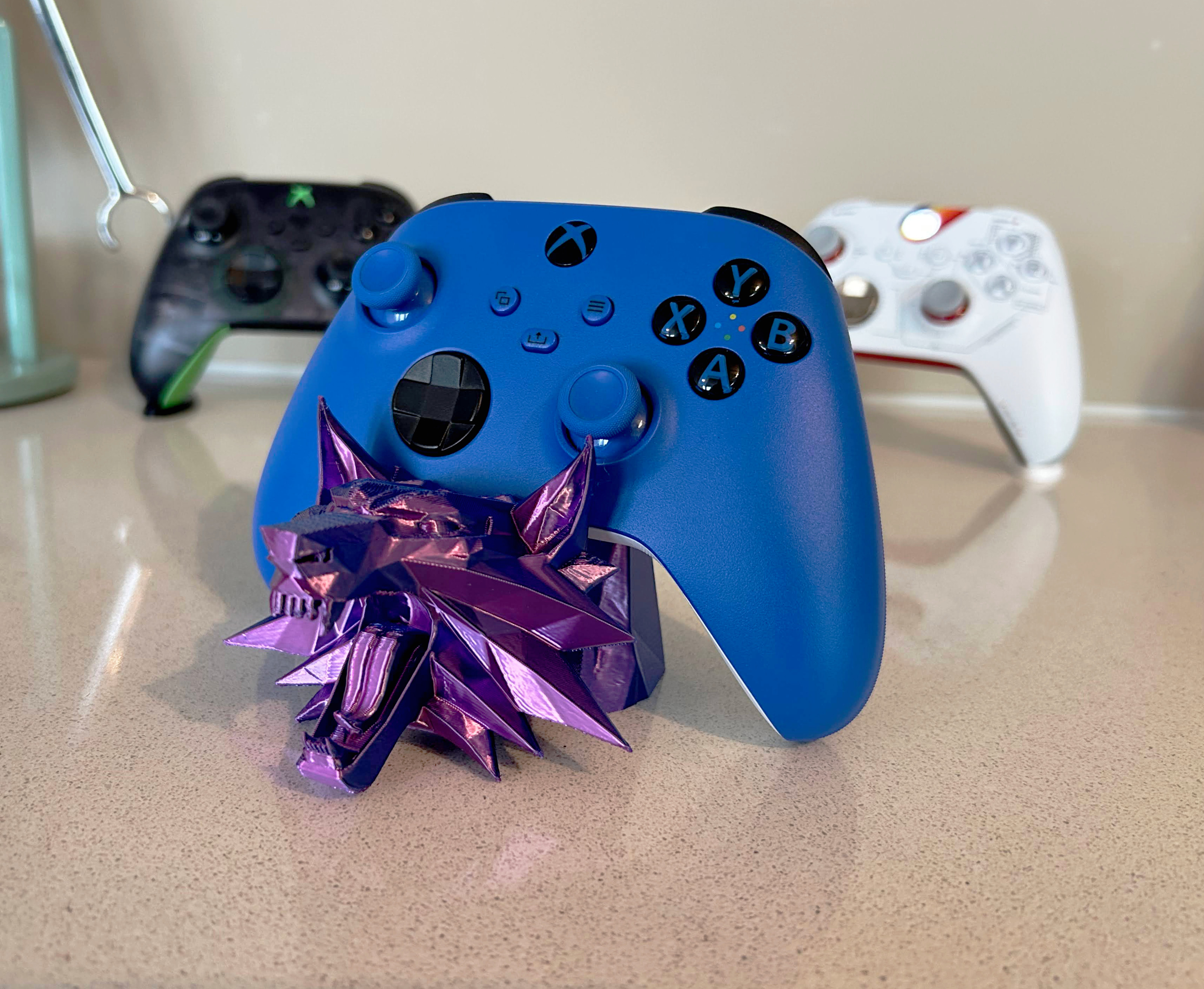 Witcher Xbox Controller Stand by Yellowtech | Download free STL model ...