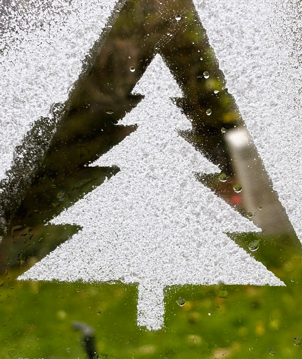 Christmas Tree Stencil by HenkiePenkie | Download free STL model ...