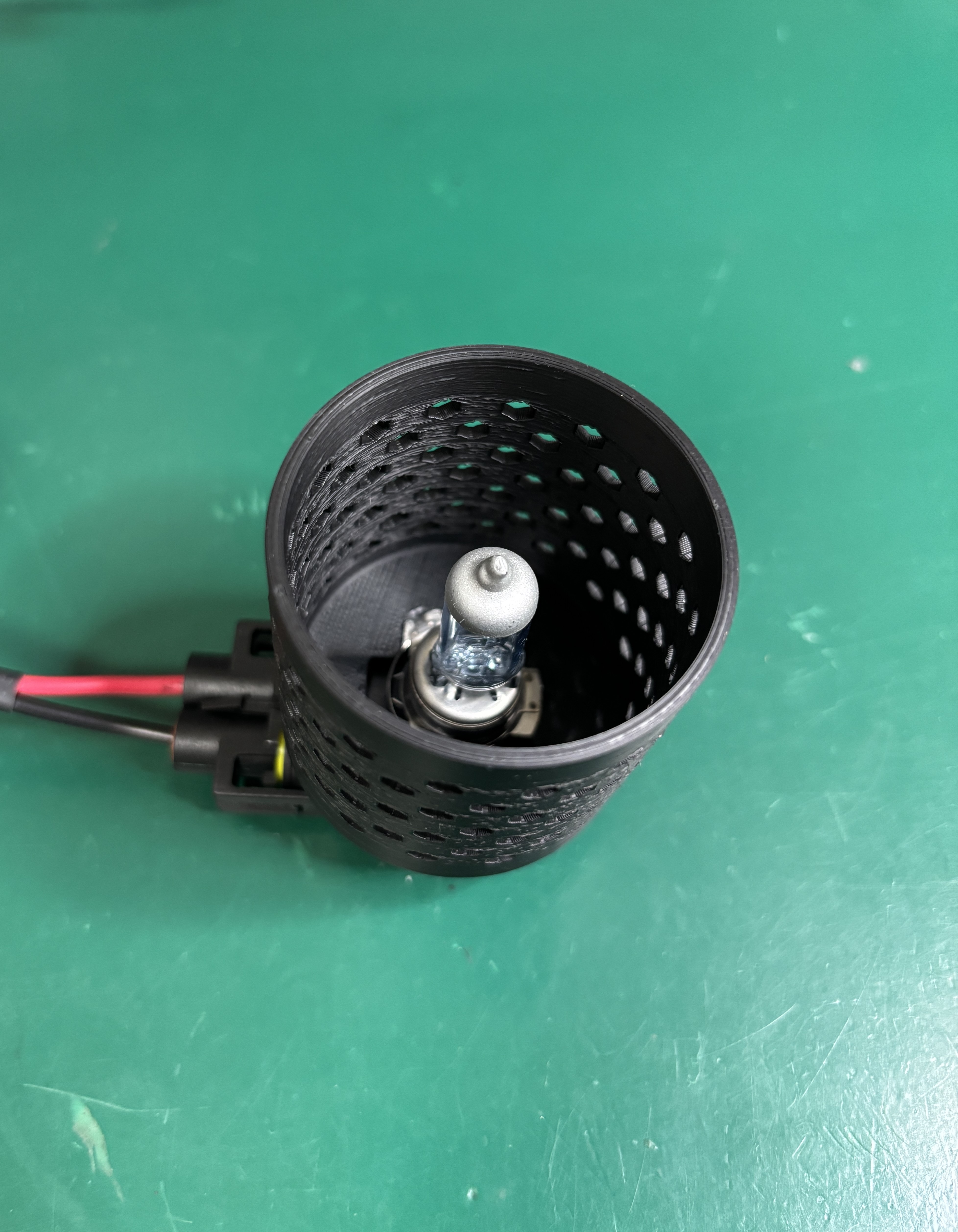 12V H11 bulb load test light by Staafi | Download free STL model ...