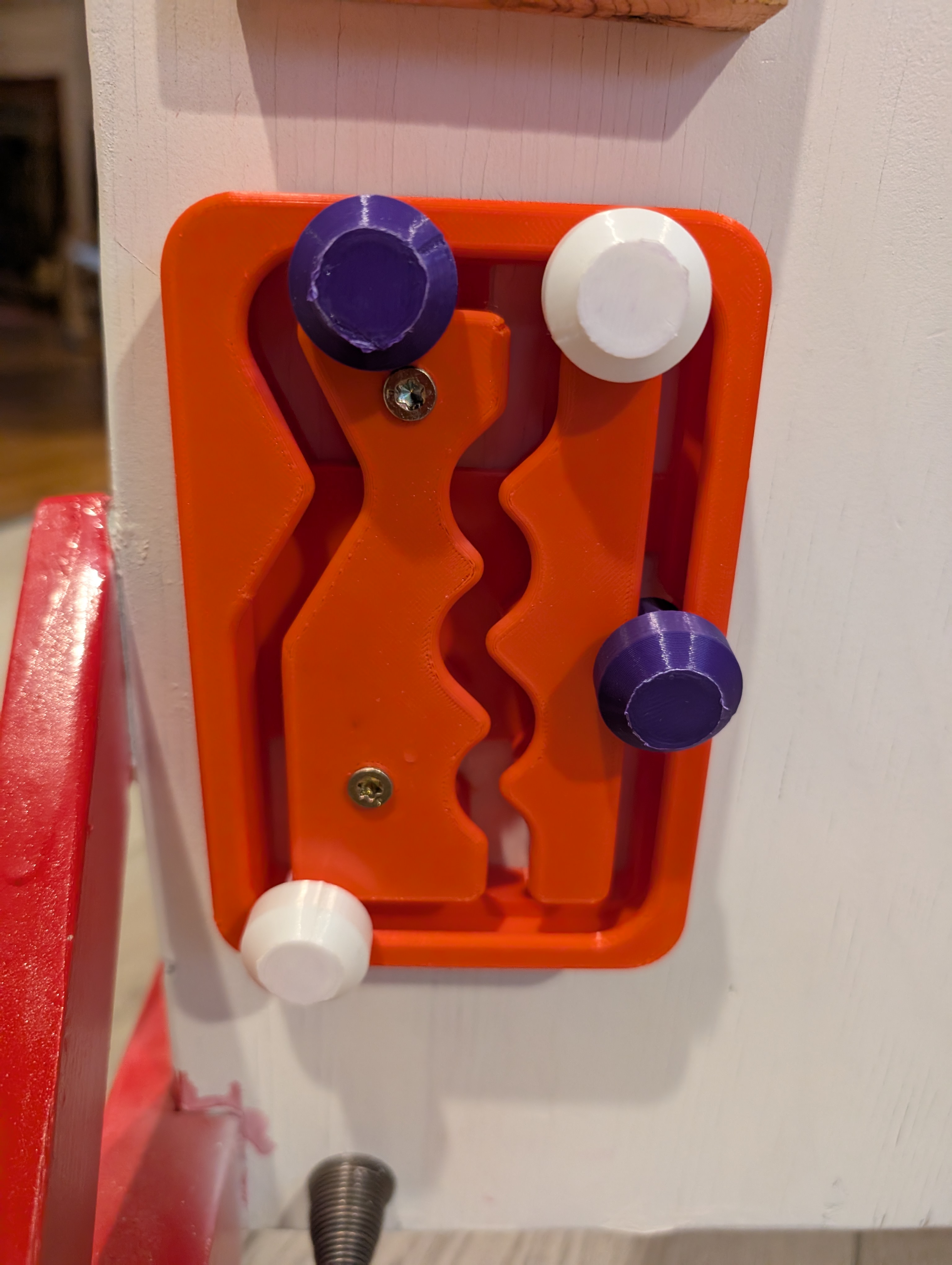 Activities for Toddler Busy Board par Fantastic Plastic Person ...